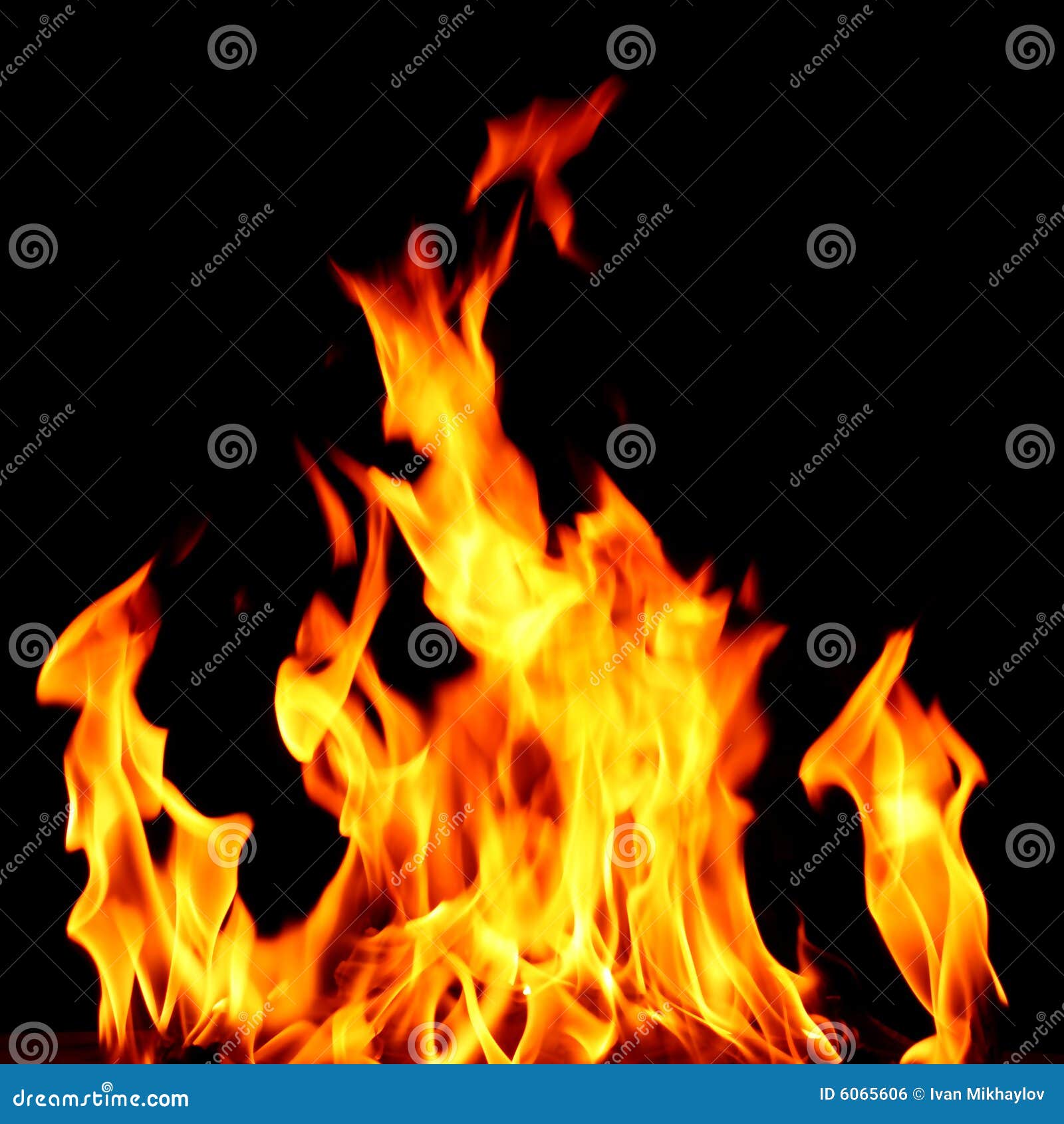 De vlam van de brand stock foto. Image of sluit, mooi - 6065606