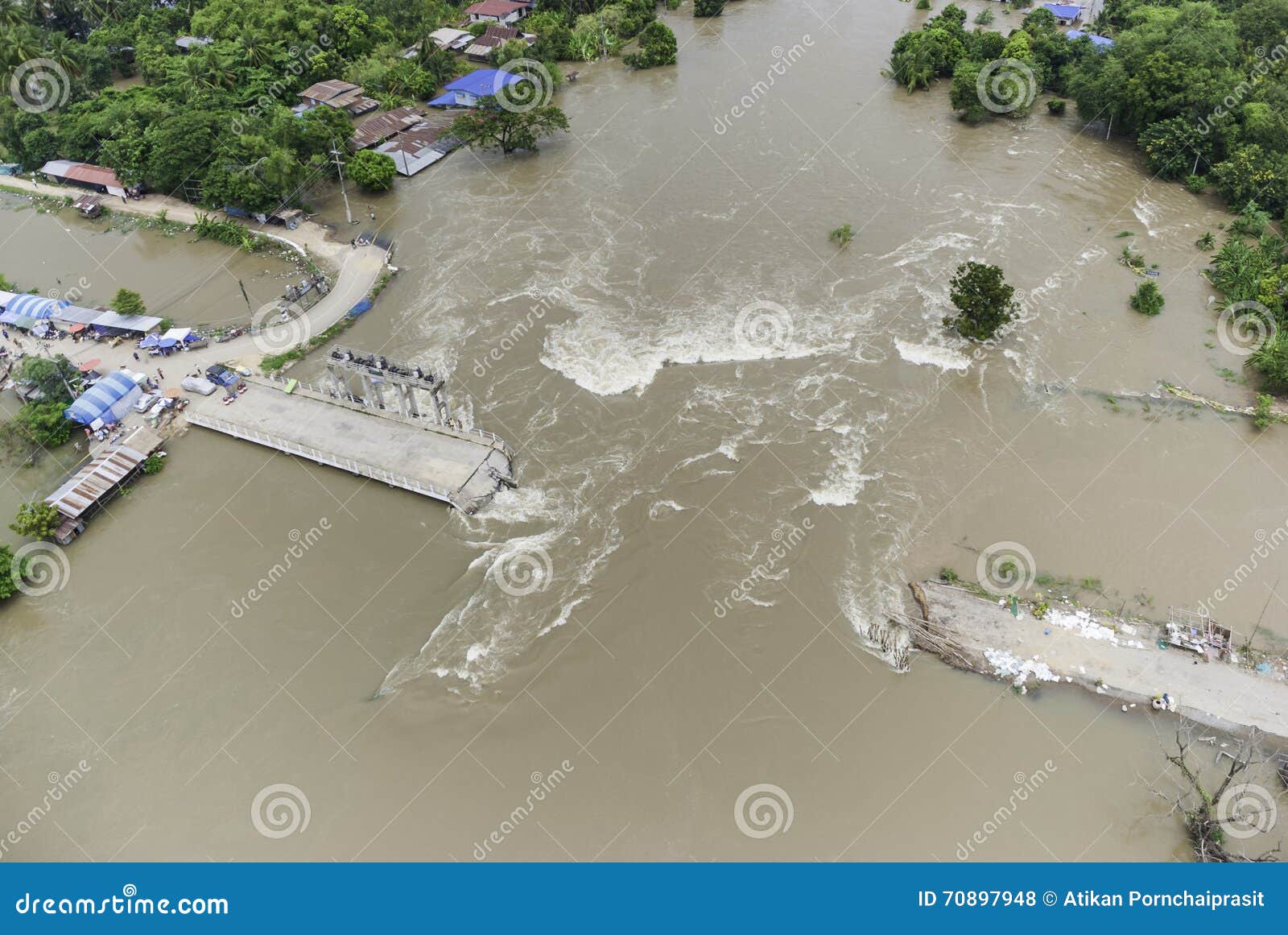 De vloed van Thailand stock foto. Image of onderbrekingen - 70897948