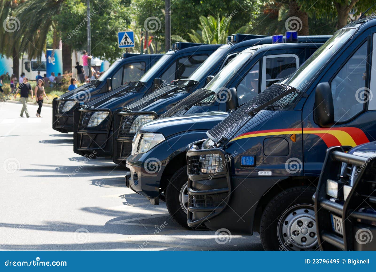 De Voertuigen Van De Politie Redactionele Stock Afbeelding - Image of ...