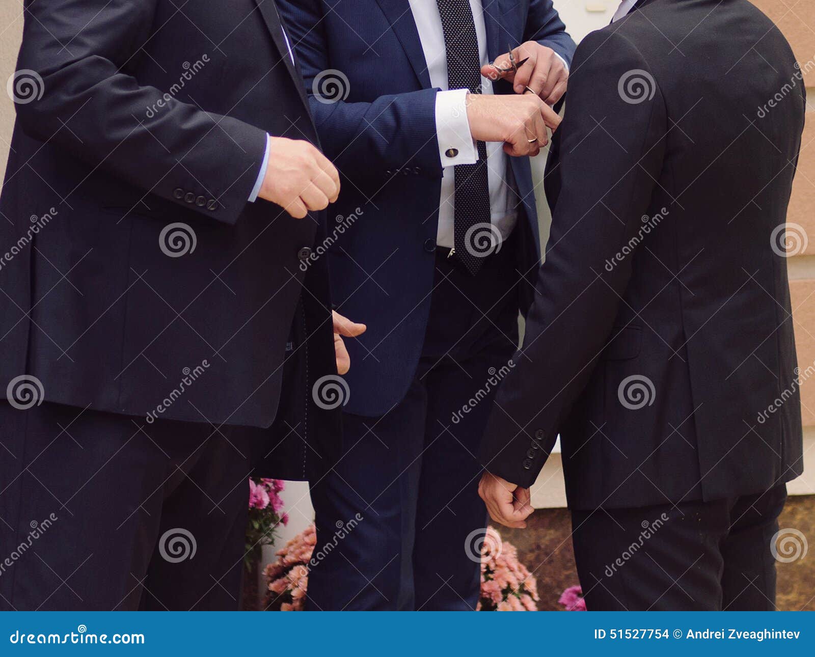 De Voorbereiding Van De Bruidegom Stock Foto - Image of borst, kraag ...