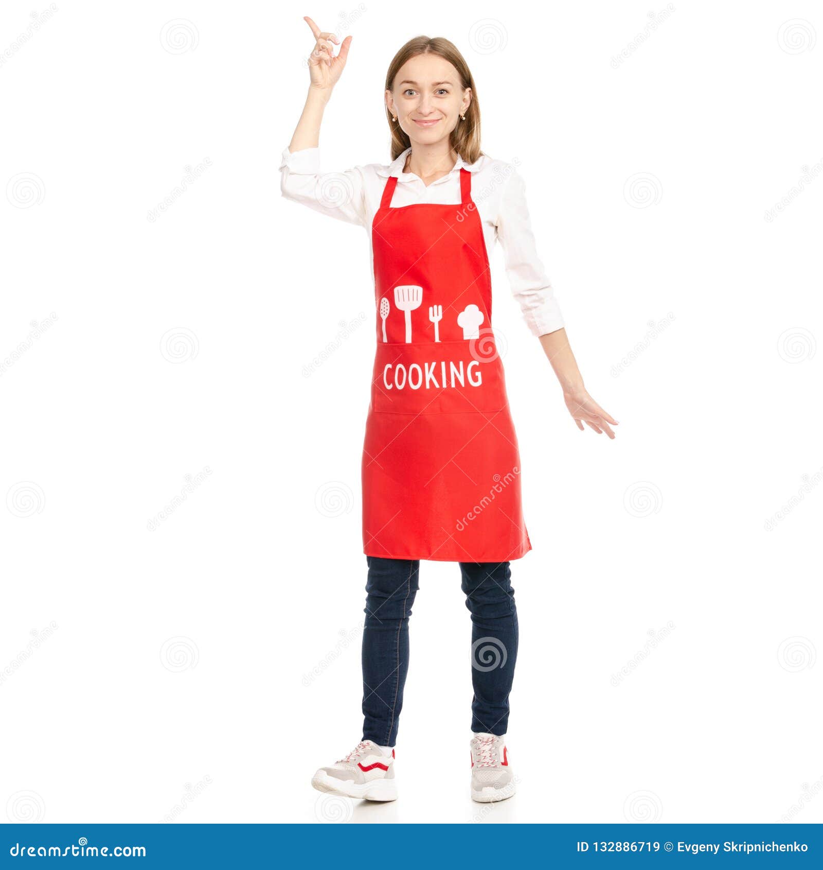 De Vrouw in Het Rode Schort Koken Kreeg Een Idee Stock Afbeelding ...