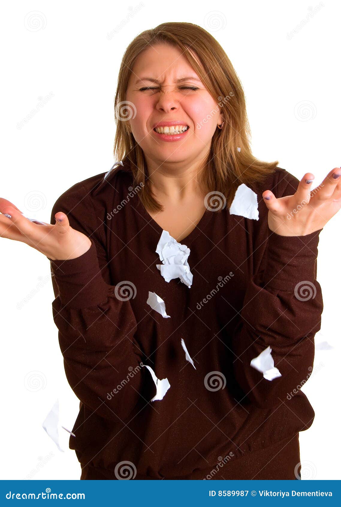 De Vrouw in Teleurstelling Verspreidt Een Document Stock Afbeelding ...