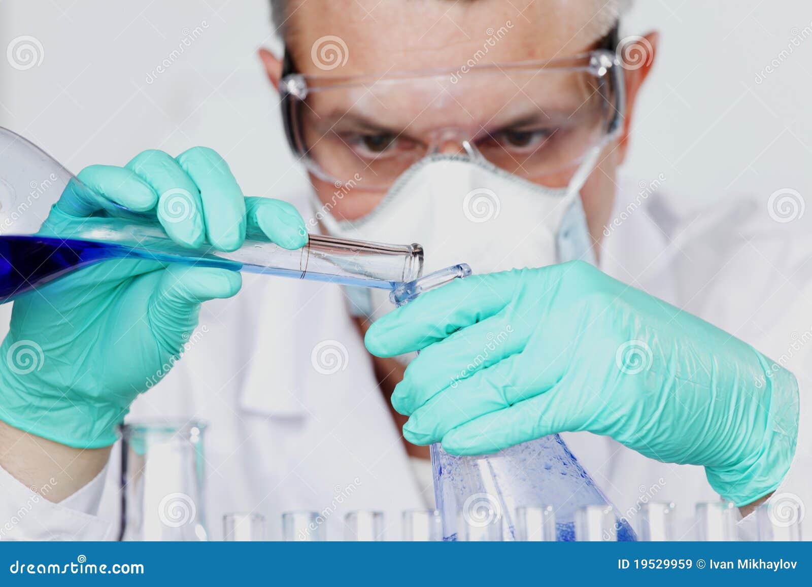 De Wetenschapper Van De Chemie Stock Afbeelding - Image of kaukasisch ...