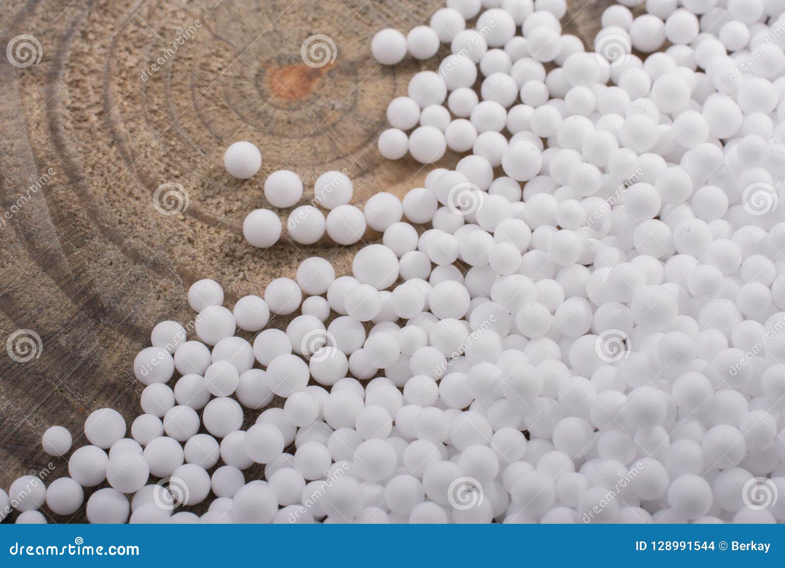 De Witte Ballen Van Het Polystyreenschuim Als Achtergrond Stock Foto ...