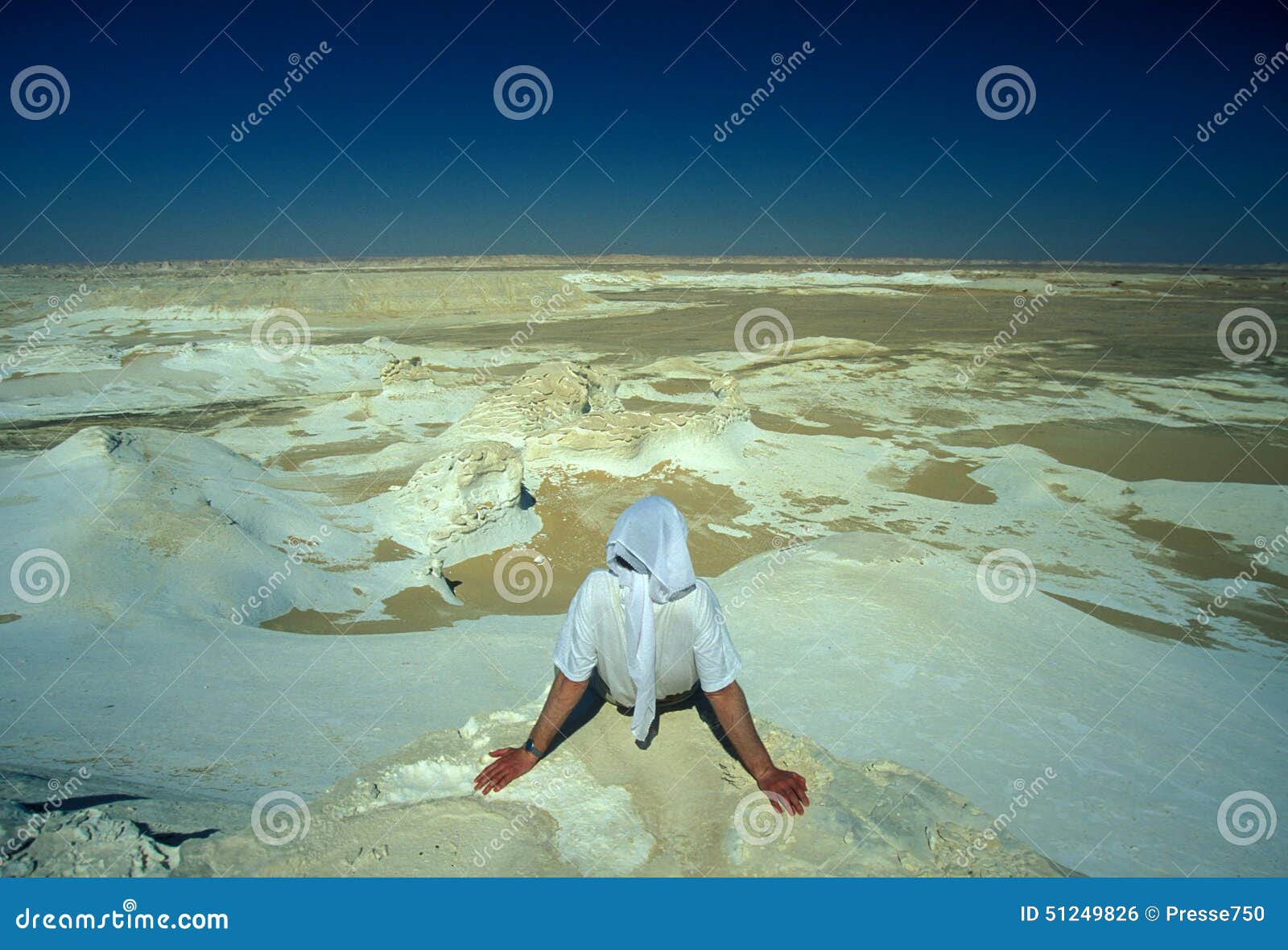 DE WITTE WOESTIJN VAN AFRIKA EGYPTE DE SAHARA Redactionele Foto - Image ...