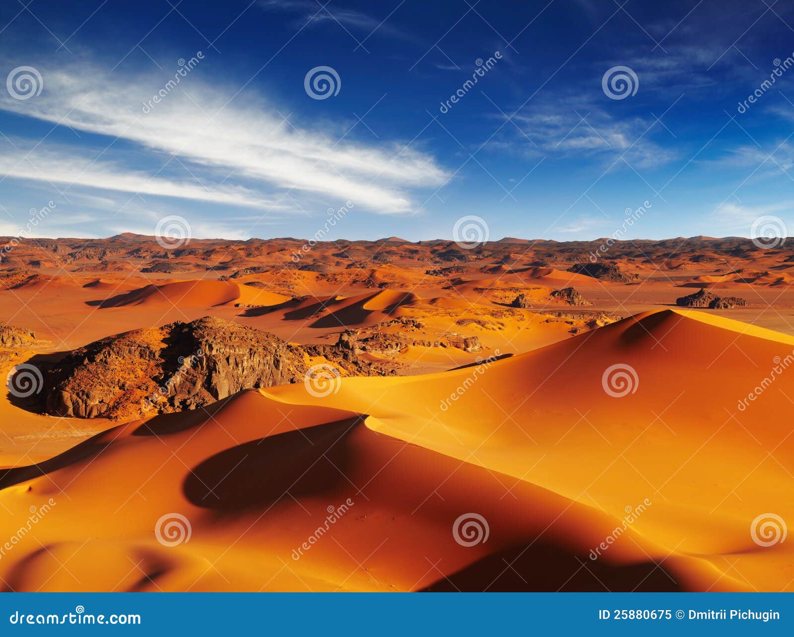 De Woestijn van de Sahara stock afbeelding. Image of hitte - 25880675