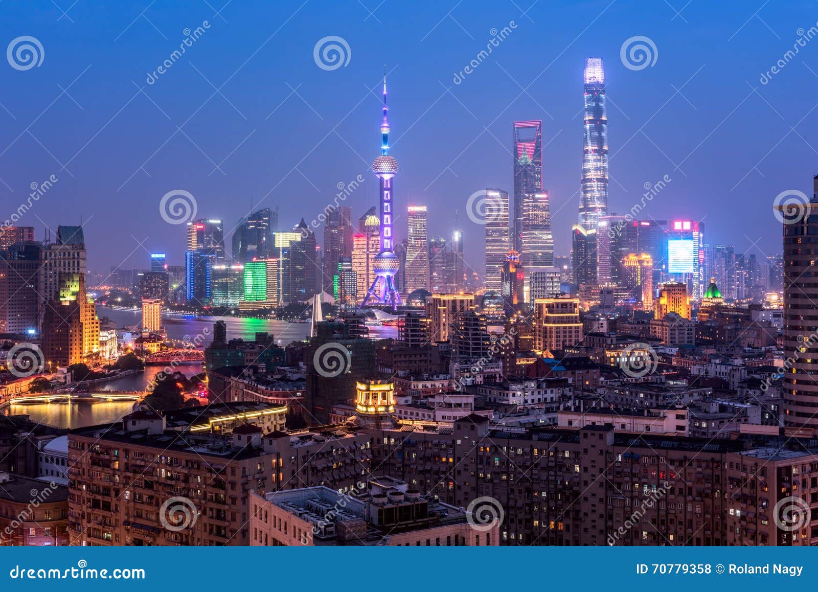 De Wolkenkrabbers Van Shanghai Lujiazui CBD Stock Foto - Image of ...