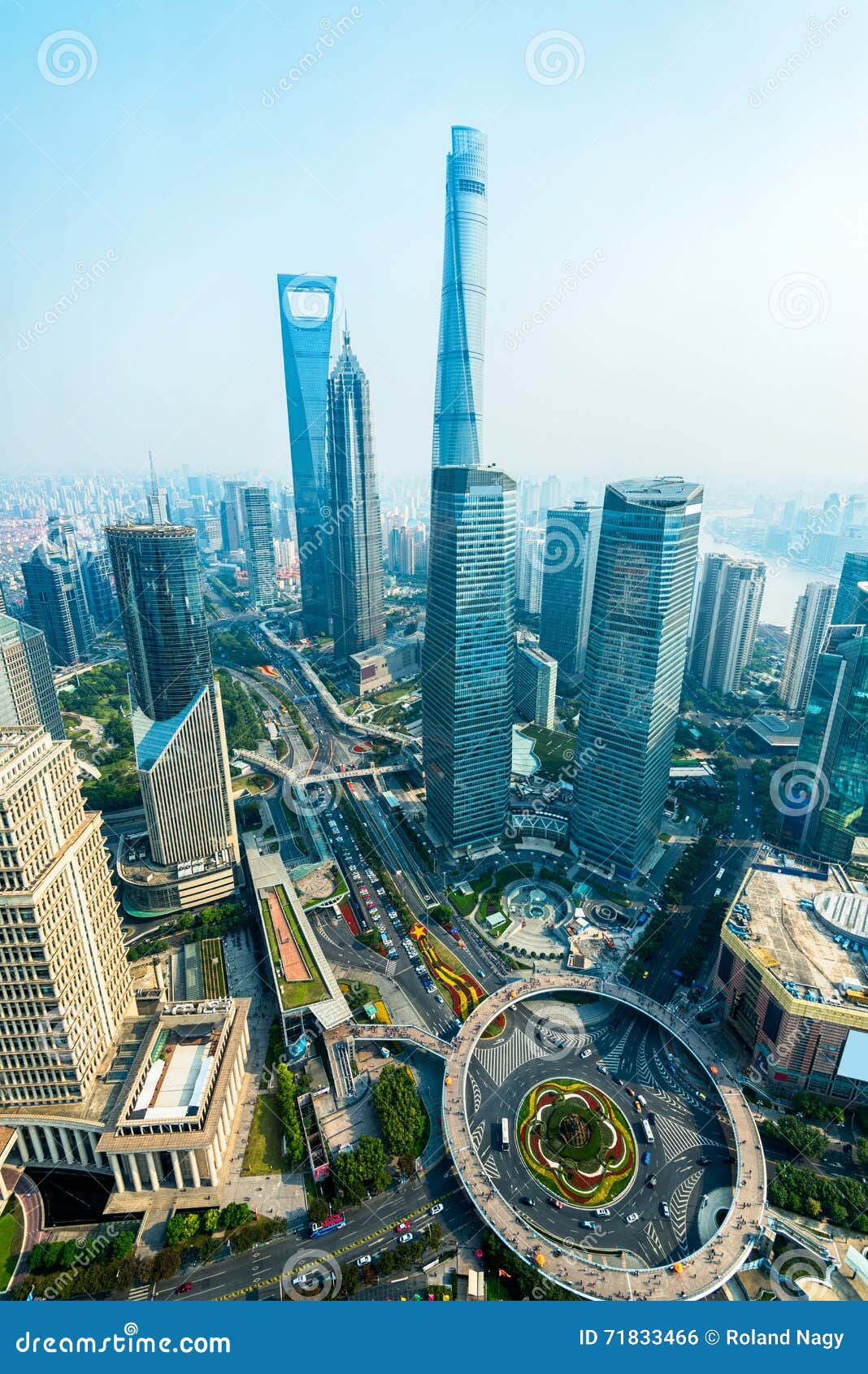 De Wolkenkrabbers Van Shanghai Lujiazui CBD Stock Foto - Image of ...