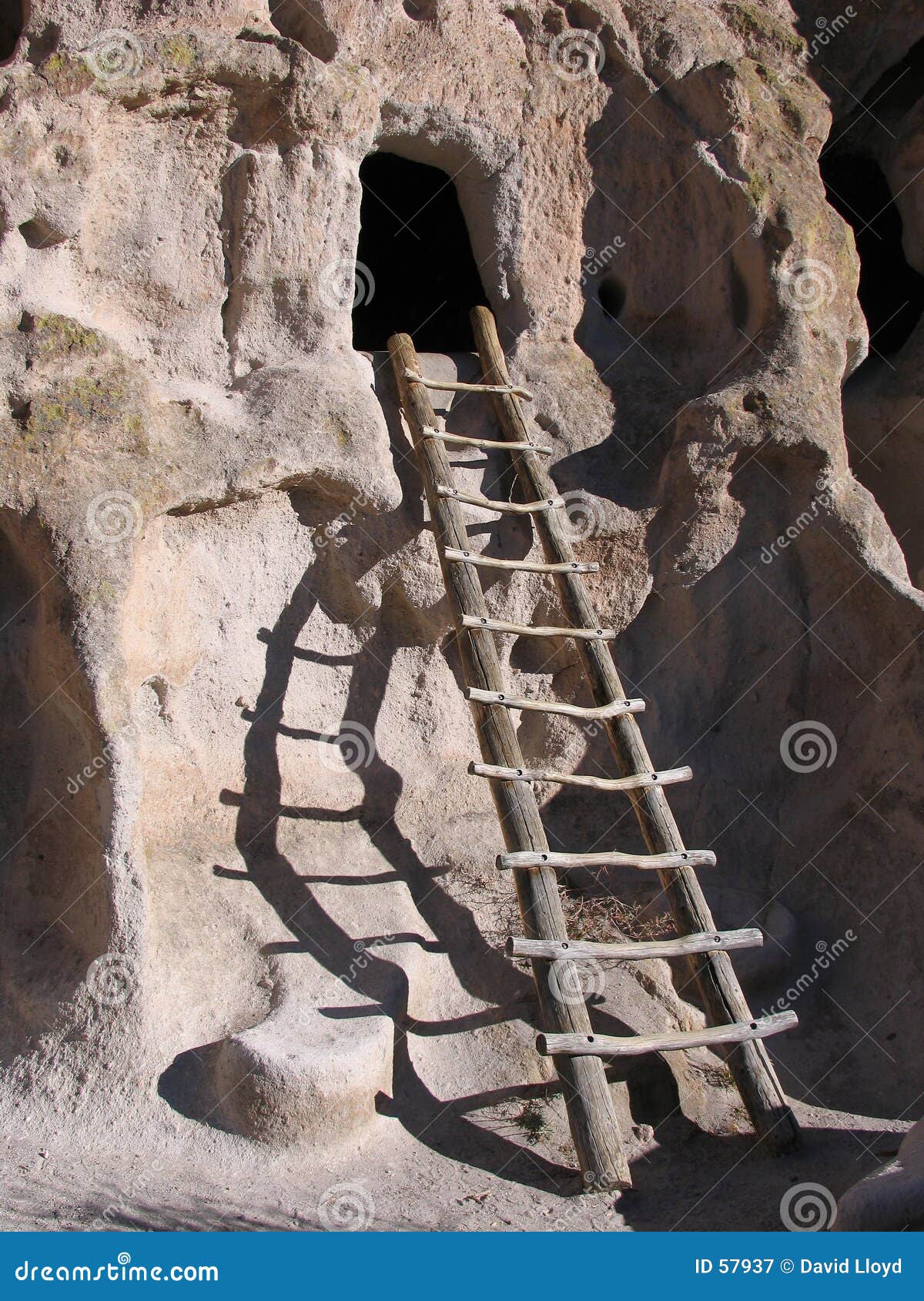 De woning van de klip stock afbeelding. Image of indisch - 57937