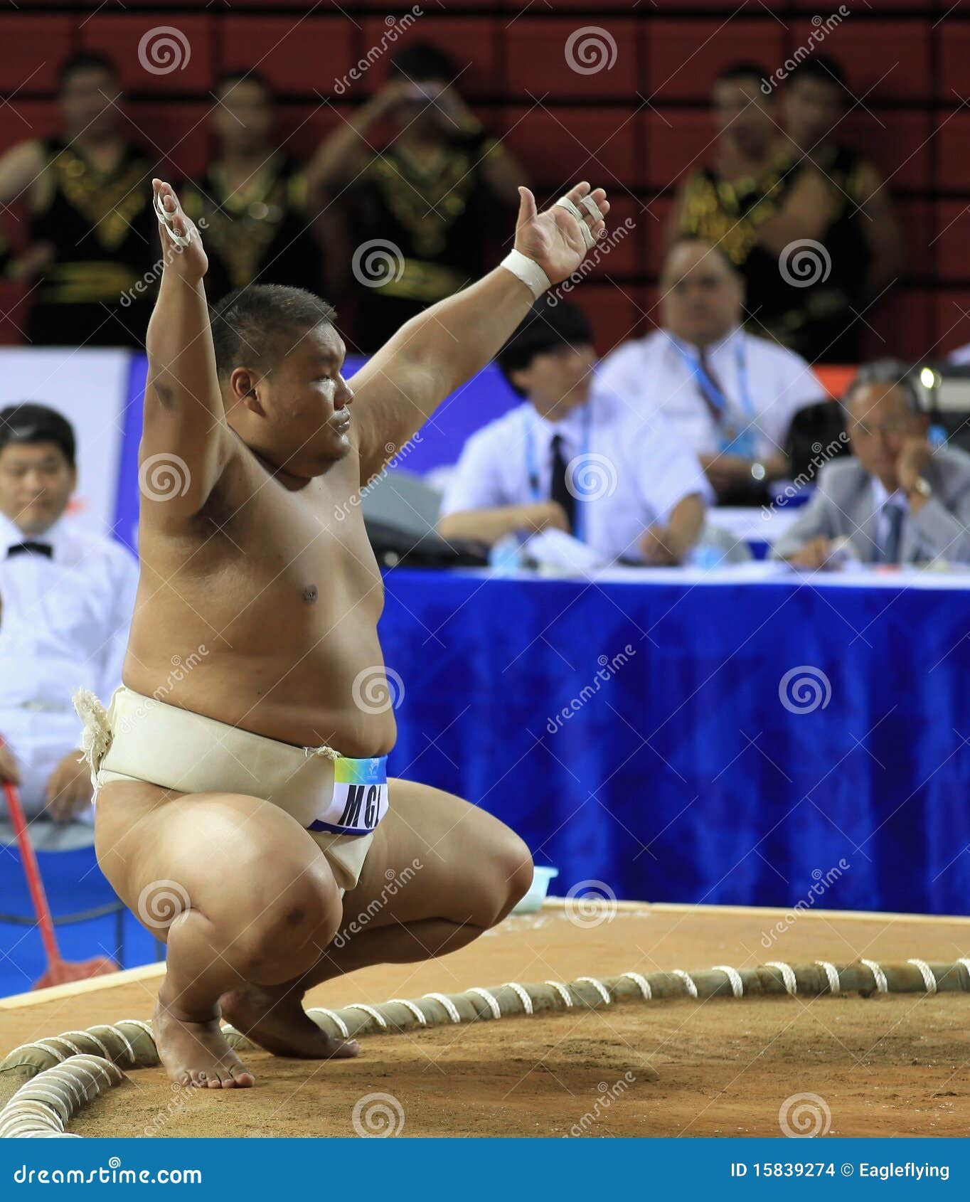 De worstelaar van Sumo redactionele stock afbeelding. Image of peking ...