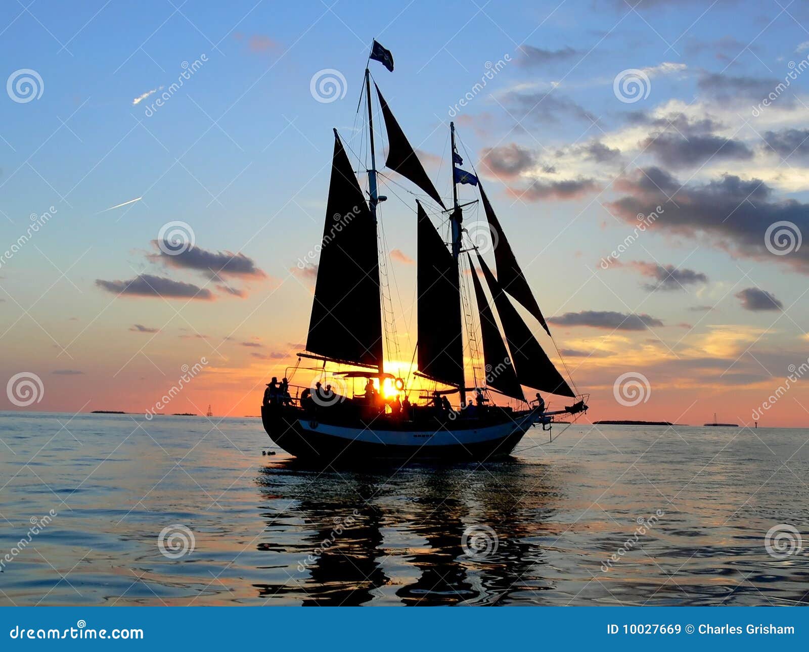 De Zonsondergang Van De Zeilboot in Key West Stock Afbeelding - Image ...