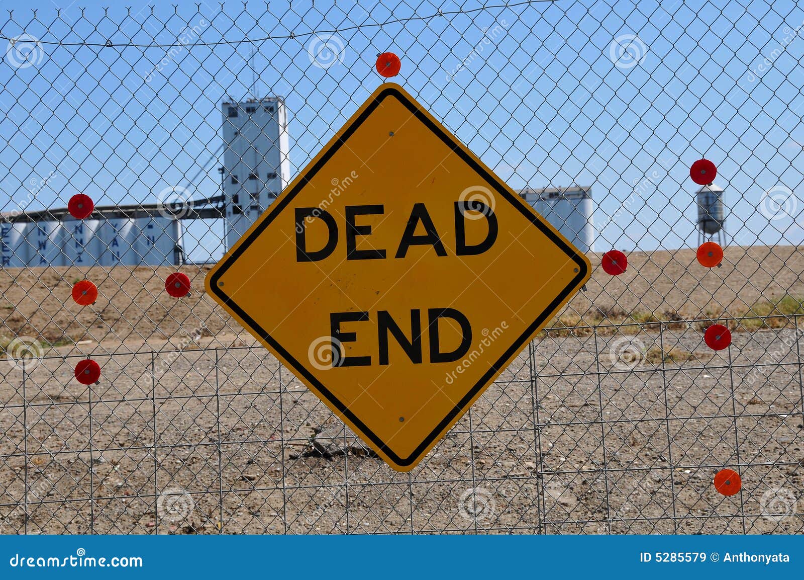 Dead End Sign 2 stock image. Image of facility, outdoors - 5285579
