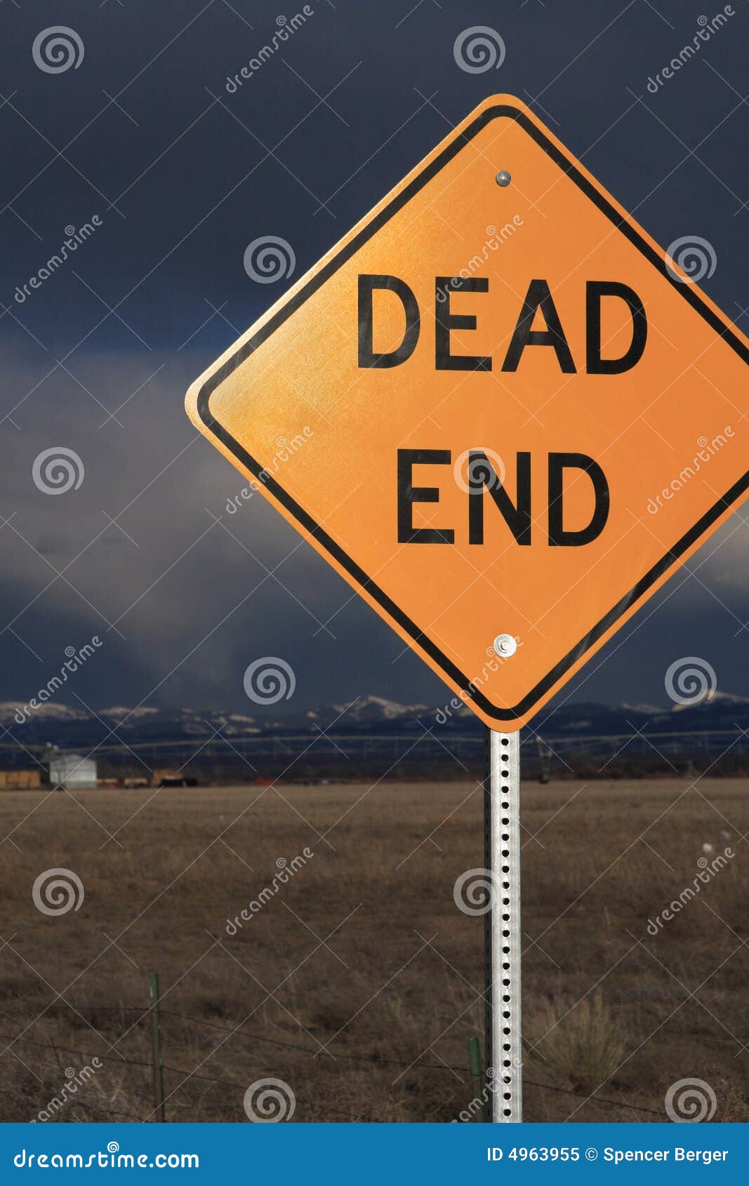 Dead End Sign Picture. Image: 4963955