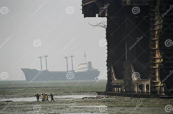 Dead Ships stock image. Image of ship, environment, shore - 7011813