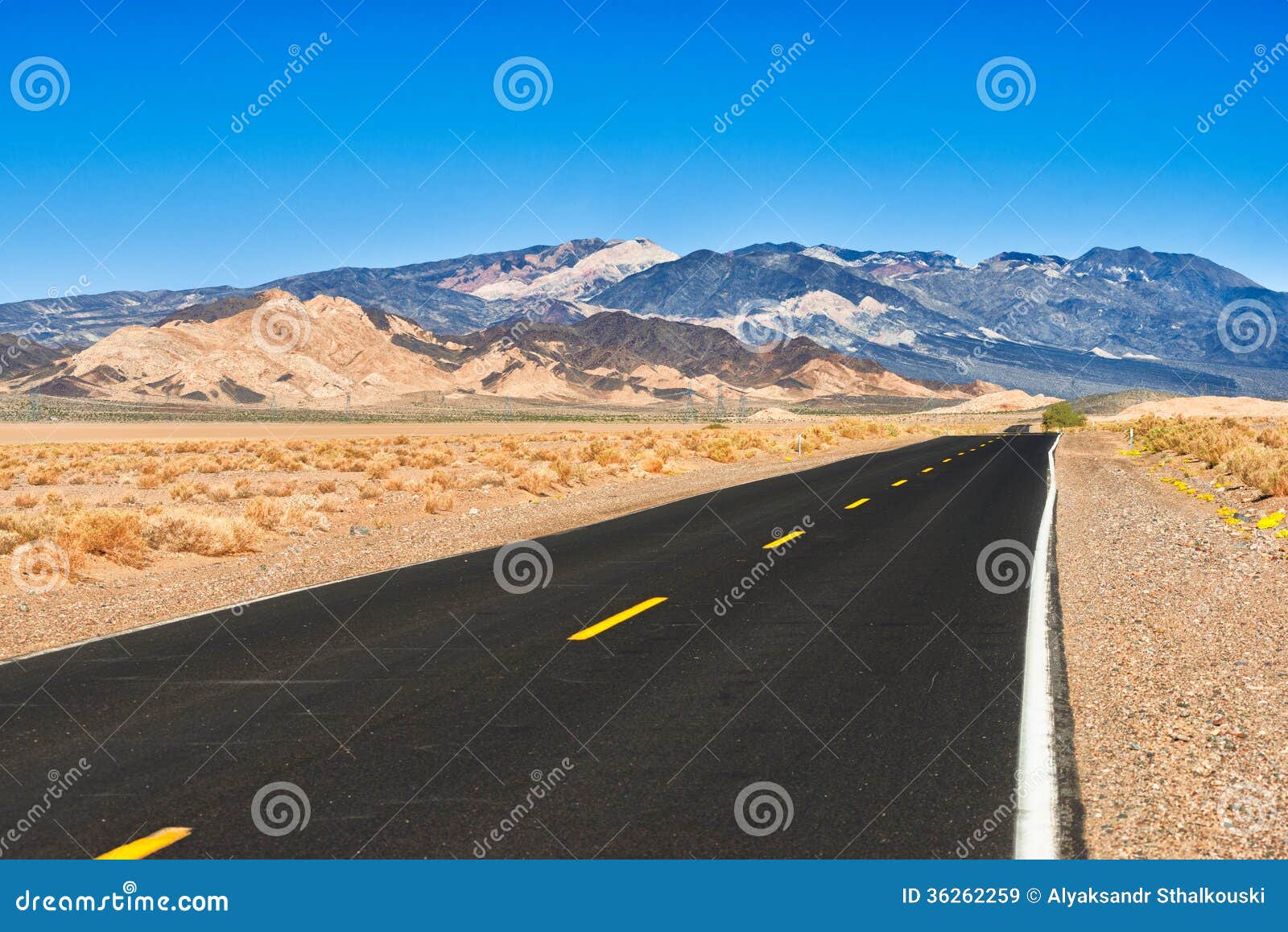 Death Valley Rd stock image. Image of perspective, mountains - 36262259
