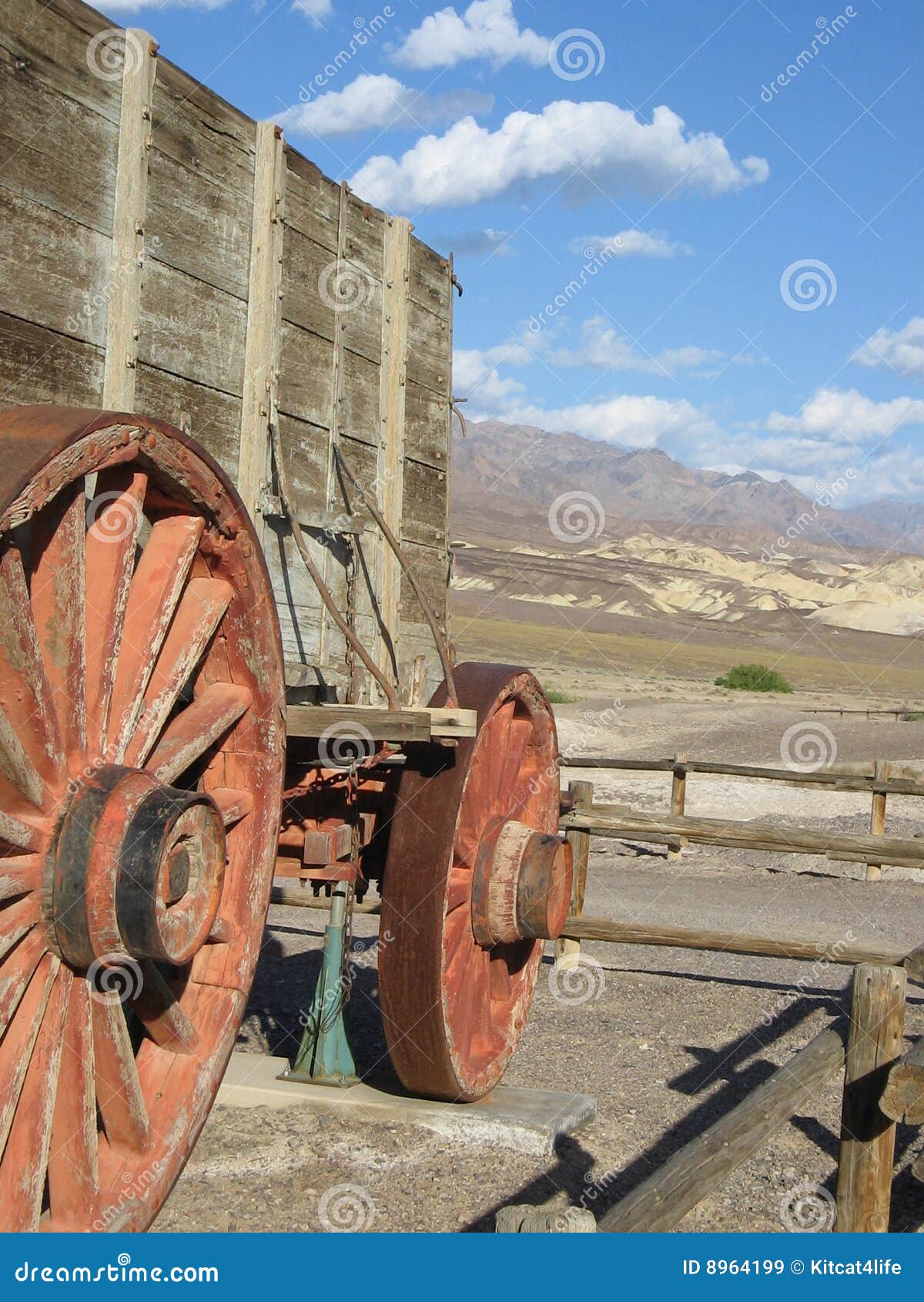 Death Valley Wagon stock image. Image of brown, wheel - 8964199
