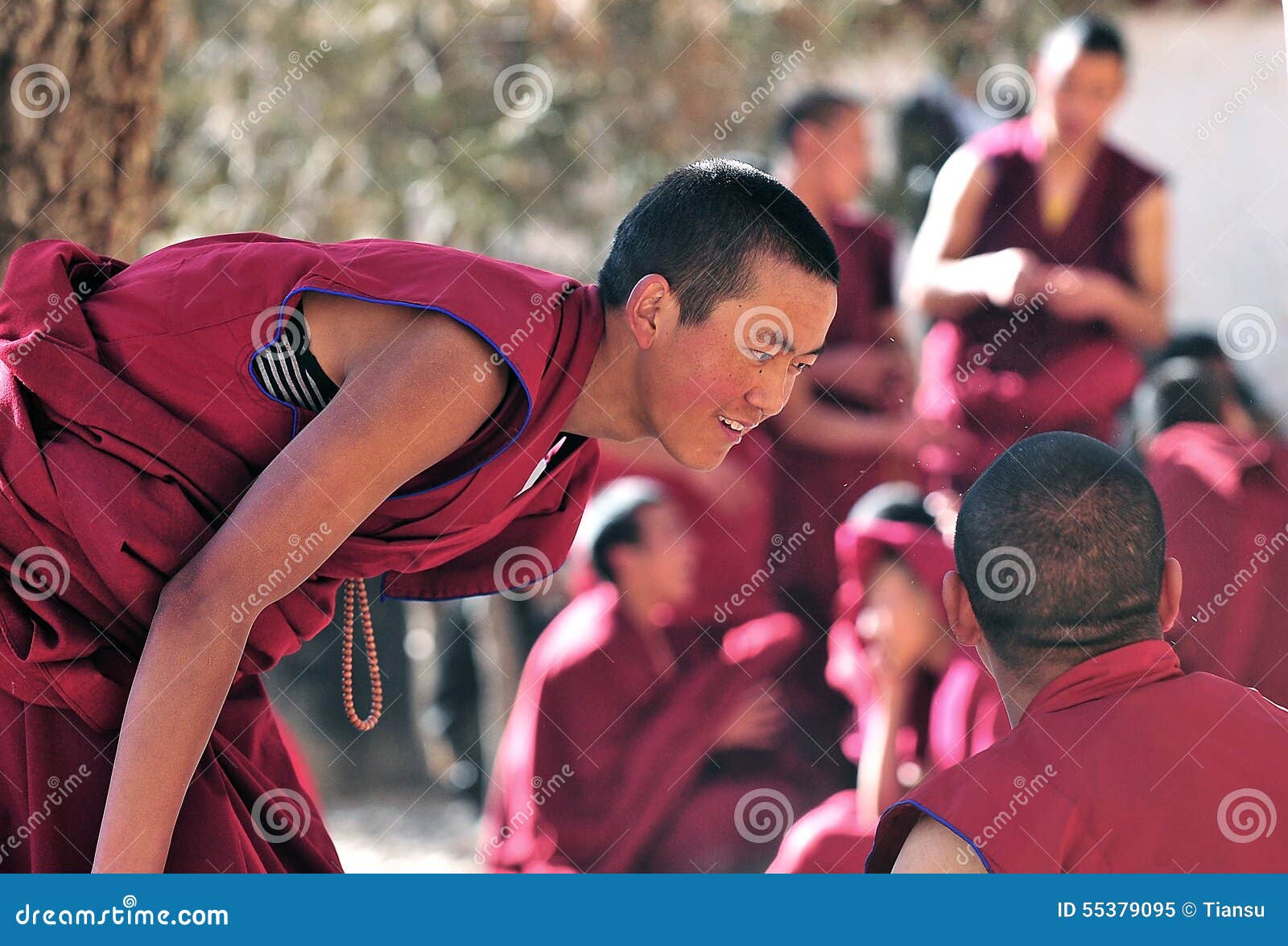 Debating monks in Tibet editorial image. Image of debating - 55379095