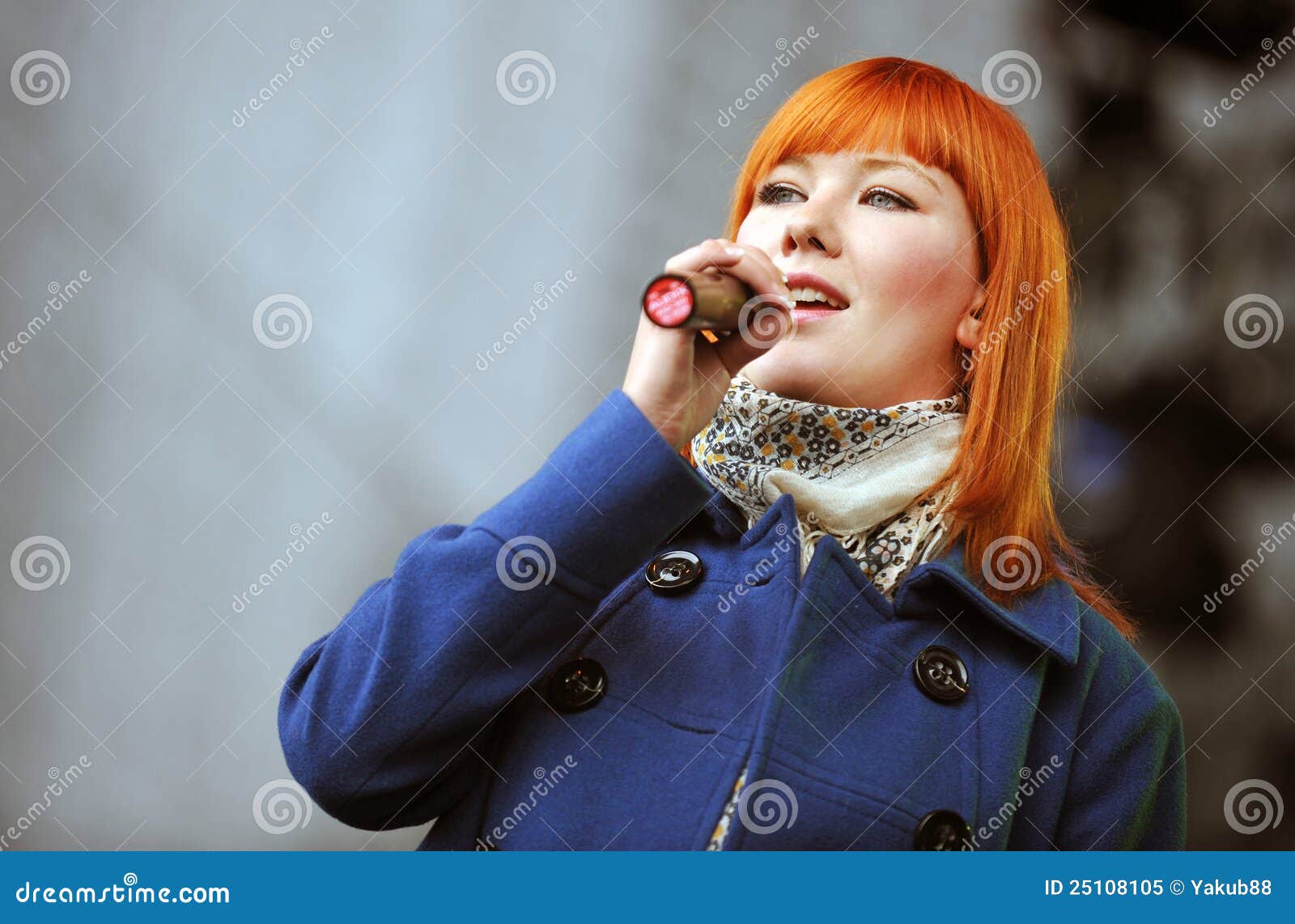 Debbi imagen editorial. Imagen de vocalista, talentoso - 25108105