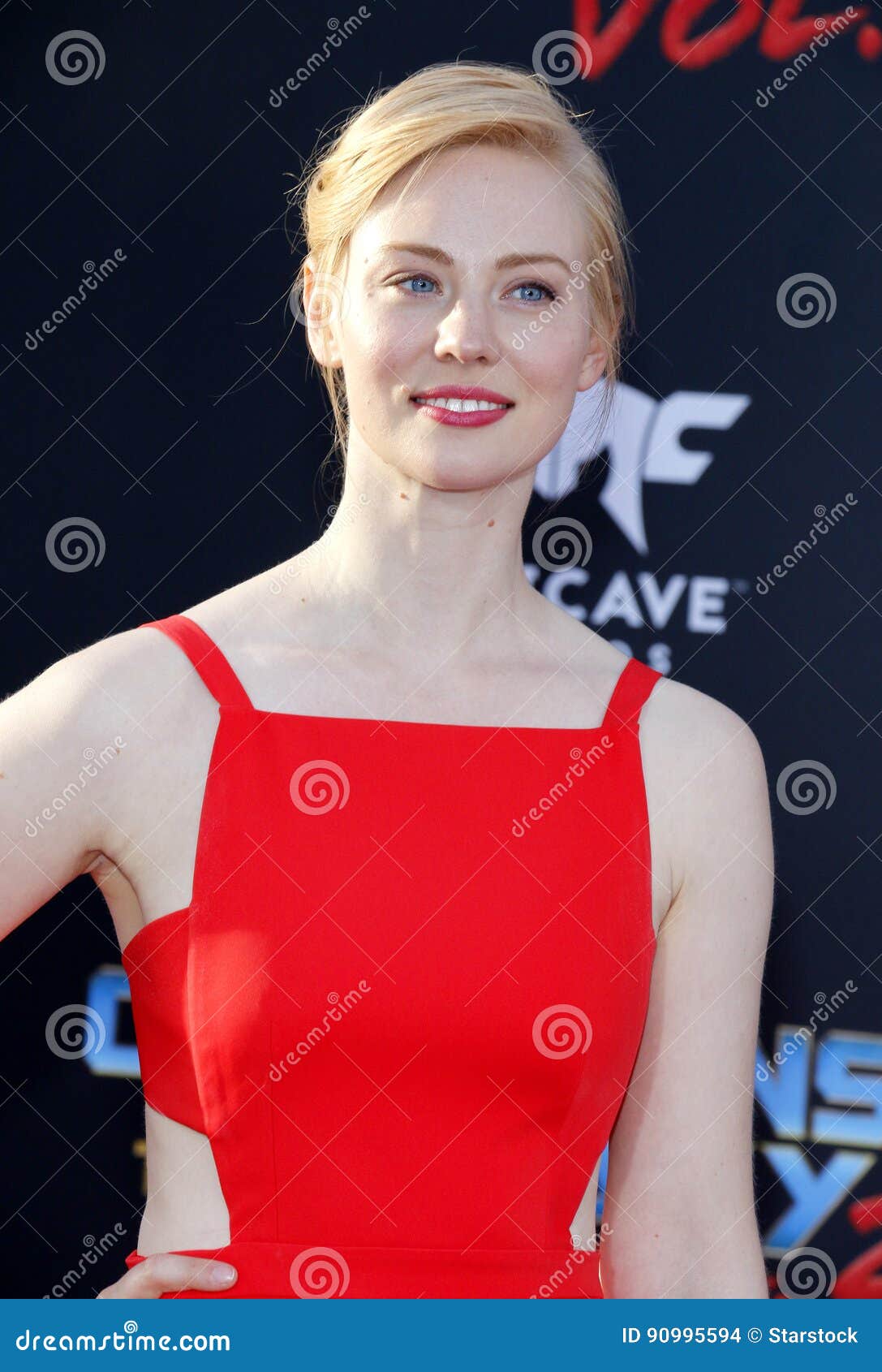 Deborah Ann Woll imagem de stock editorial. Imagem de coroa - 90995594