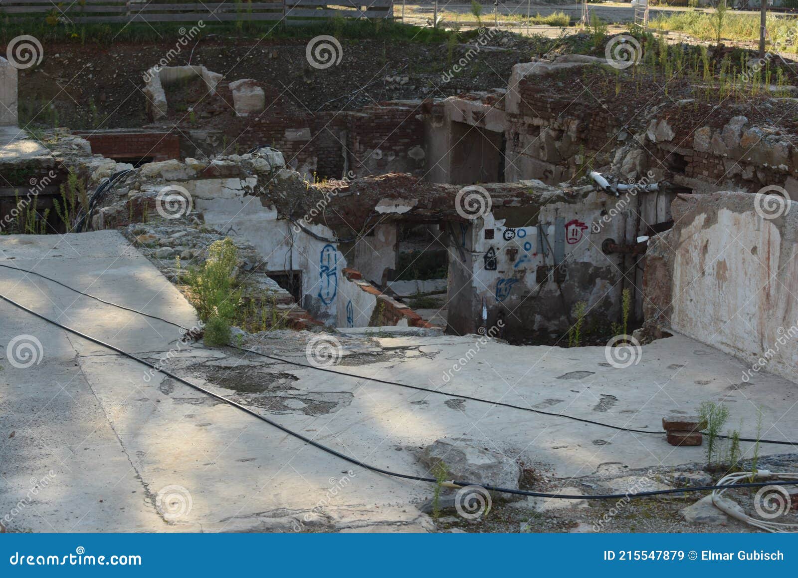 Decay and Structural Damage in Building Stock Image - Image of place ...