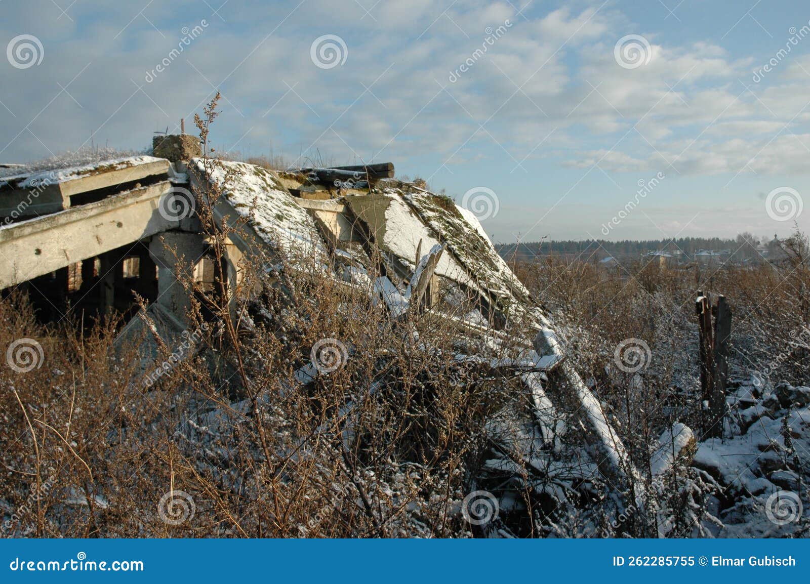 Decay and Structural Damage in Building Stock Image - Image of center ...