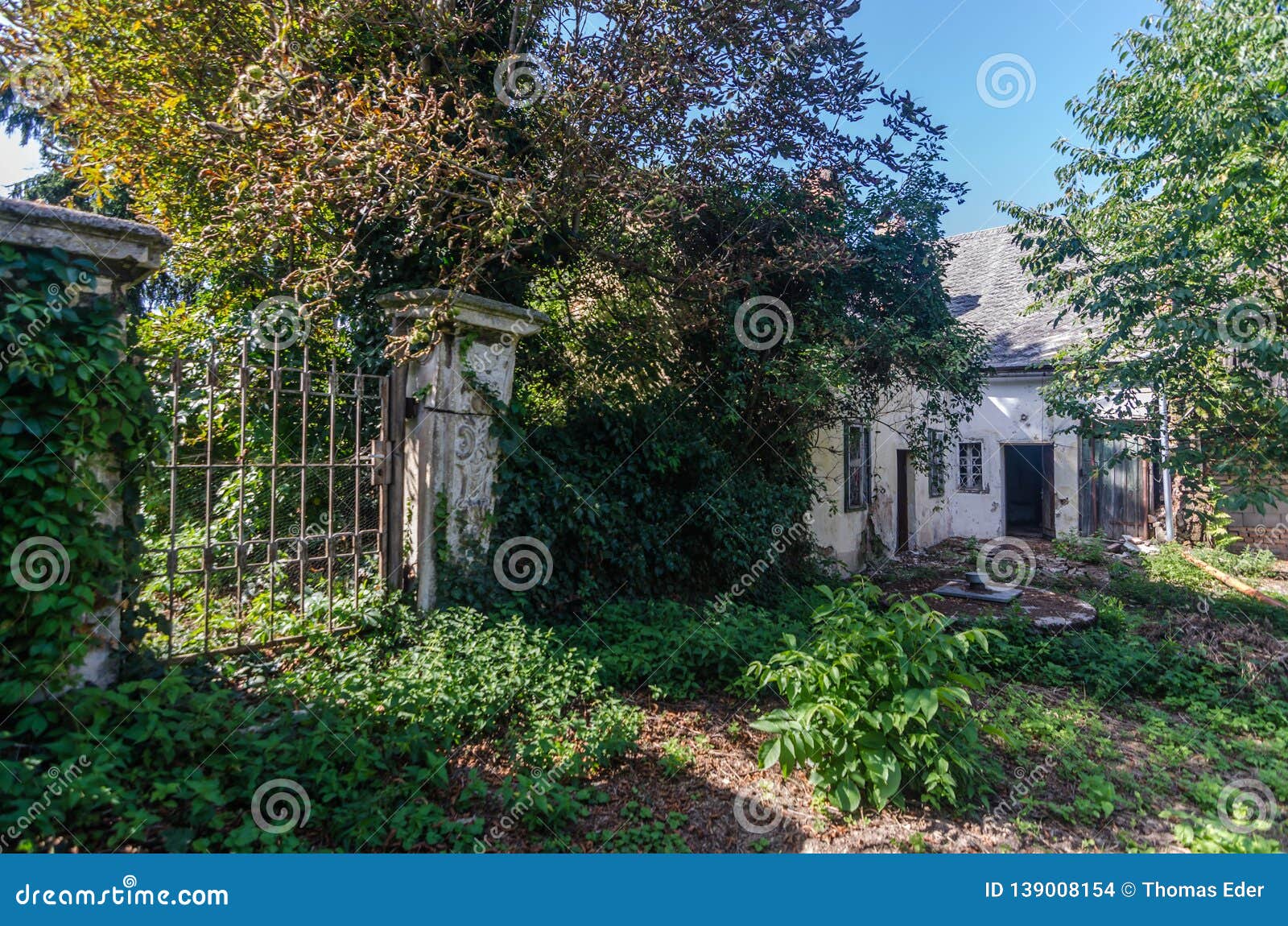 Decayed garden stock photo. Image of architecture, oblivion - 139008154