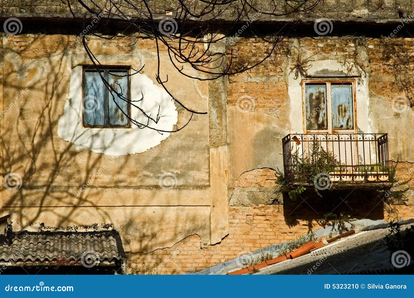 Decayed windows stock photo. Image of urban, balcony, building - 5323210