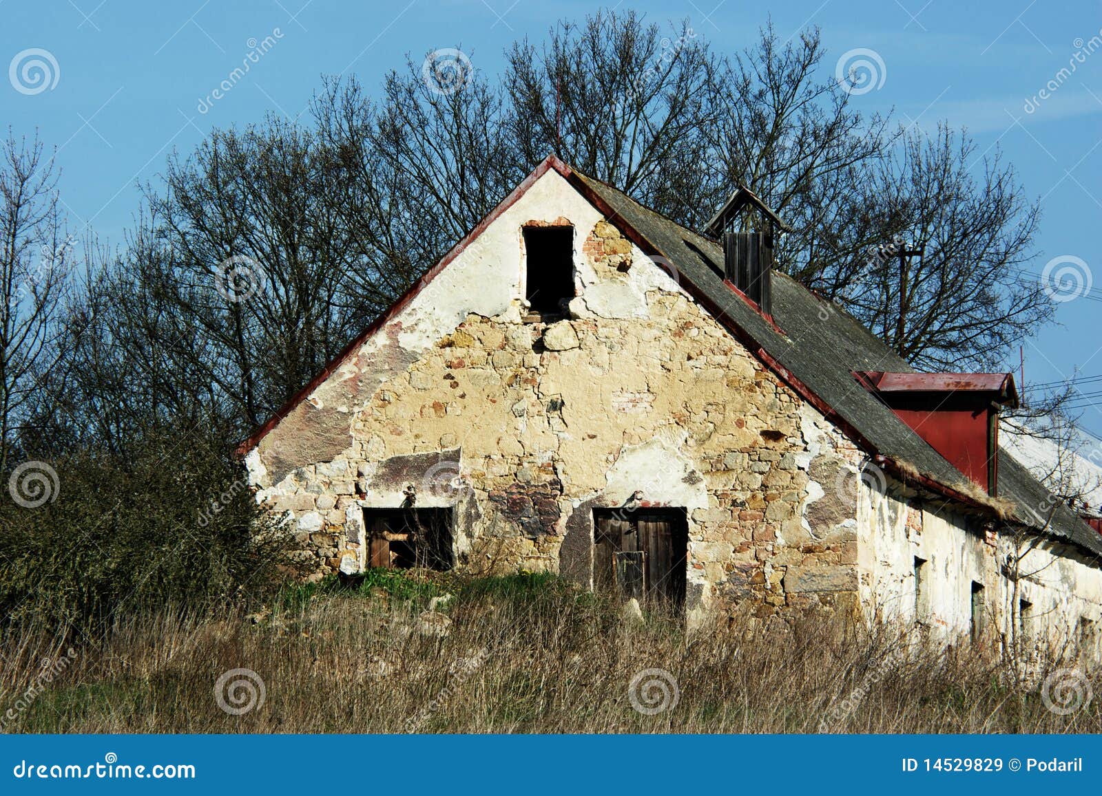 Decaying house stock image. Image of facade, house, decaying - 14529829