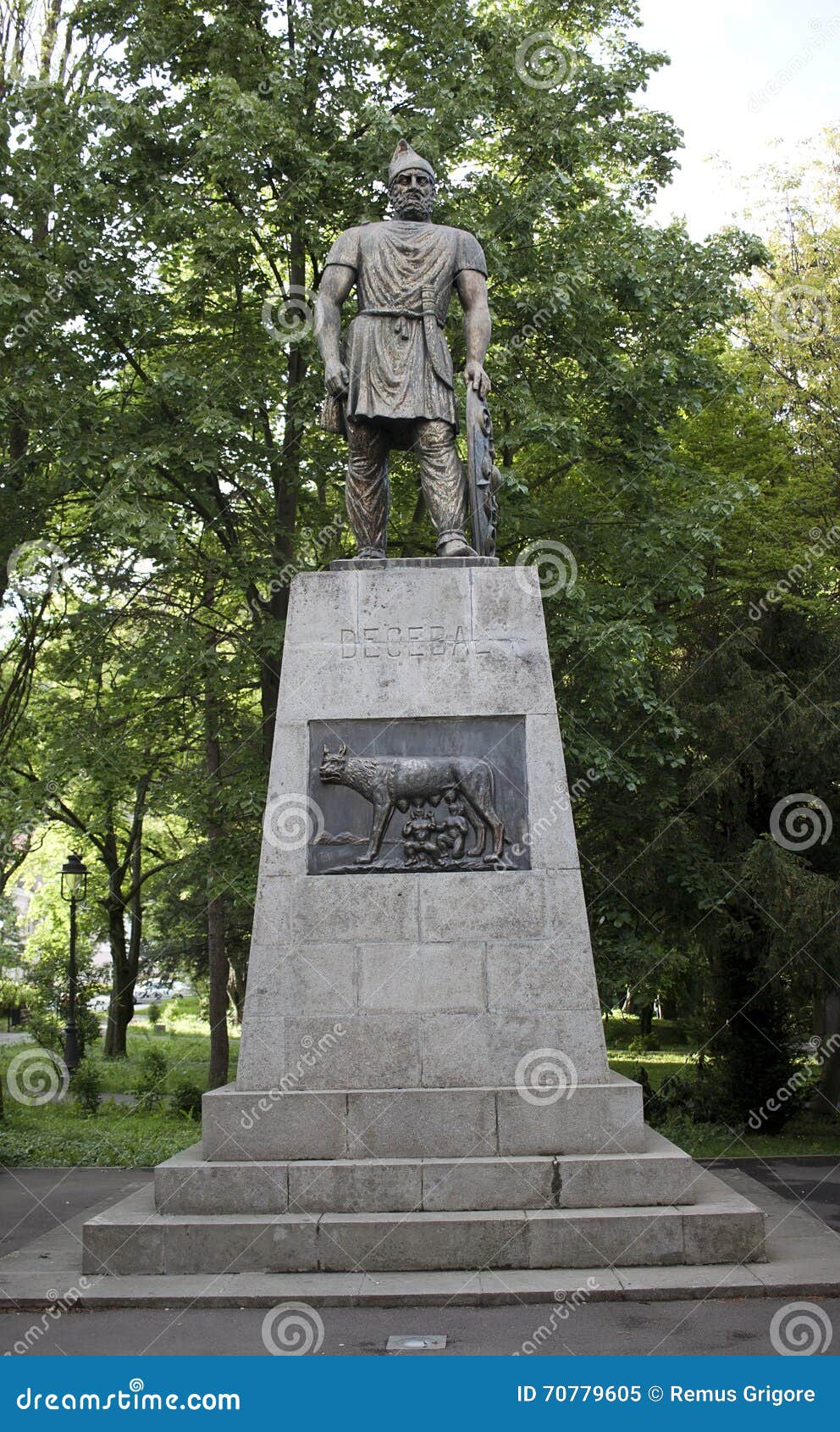 Decebal statue in Deva editorial image. Image of trees - 70779605
