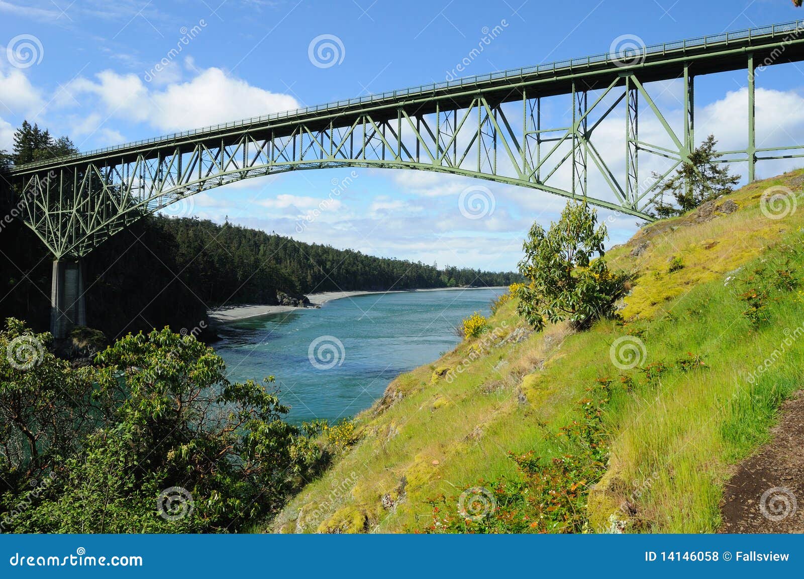 Deception pass bridge stock photo. Image of outdoor, engineering - 14146058