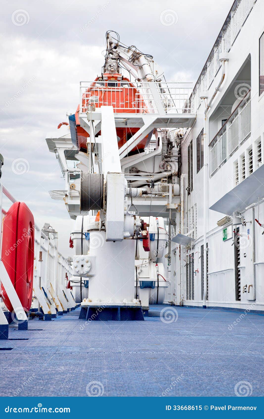 On the Deck of a Cruise Ship Stock Image - Image of great, ocean: 33668615
