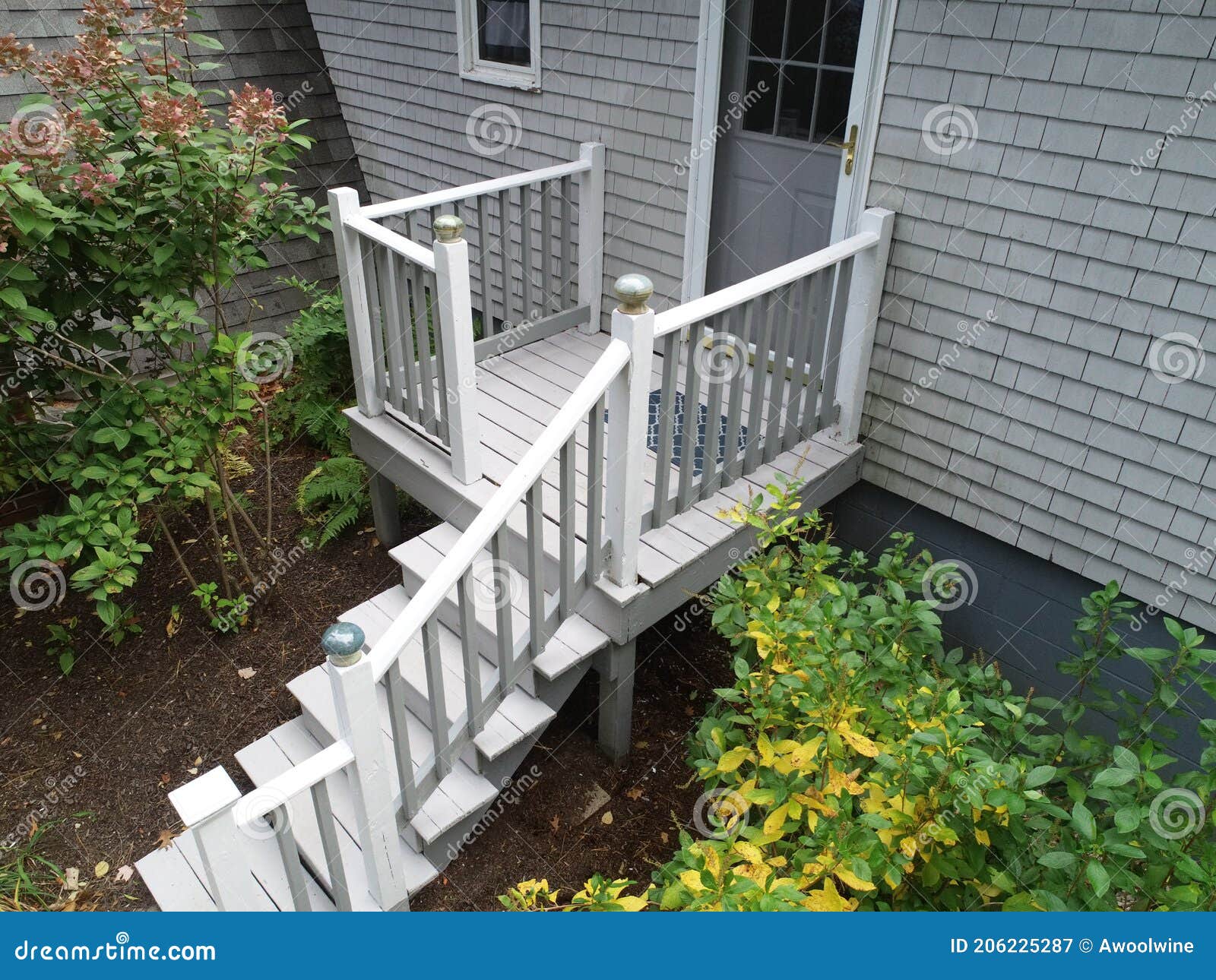 Deck and landing stock image. Image of balustrade, lawn - 206225287