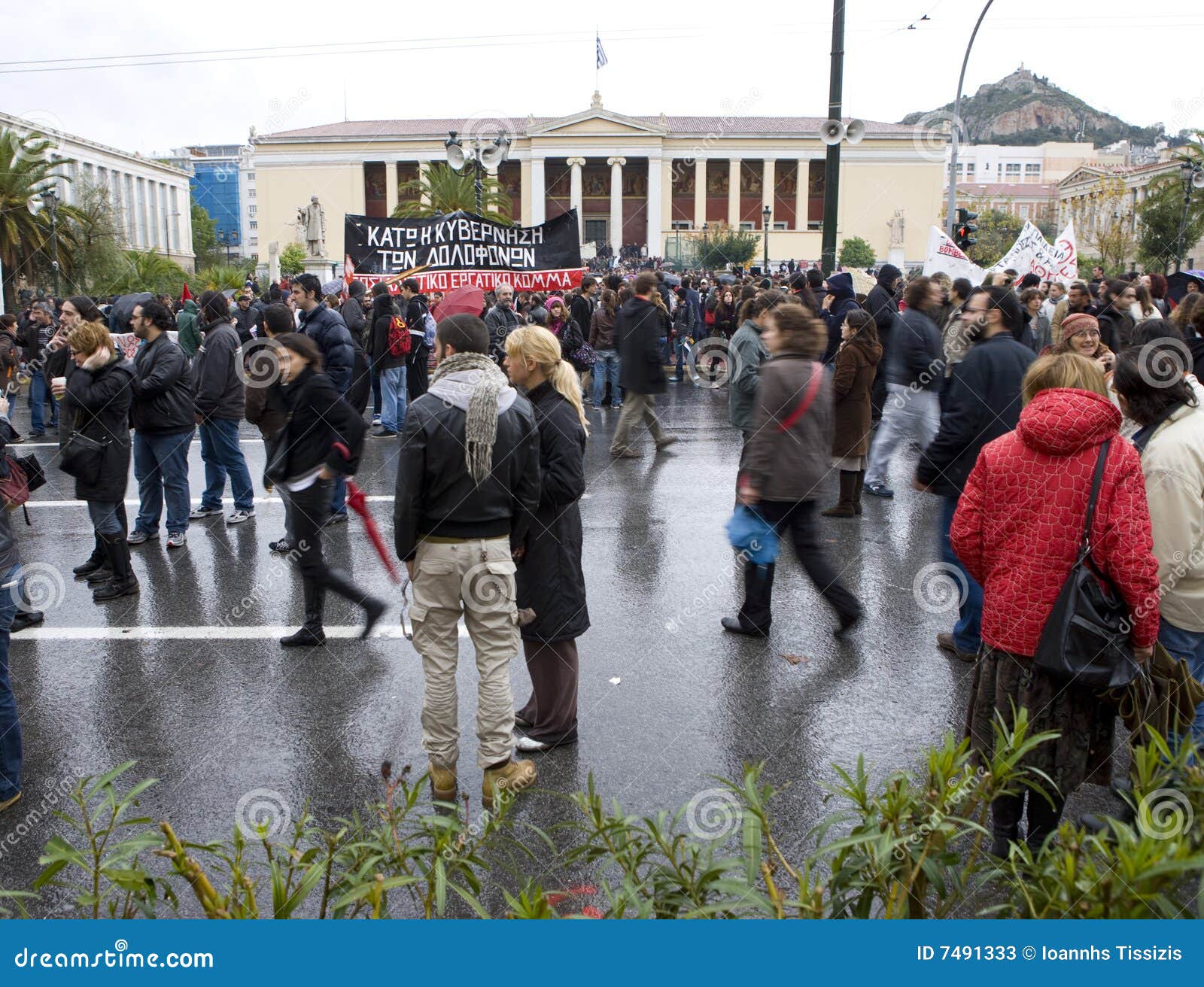 Declaimers in Athens 18_12_08 Editorial Stock Photo - Image of police ...