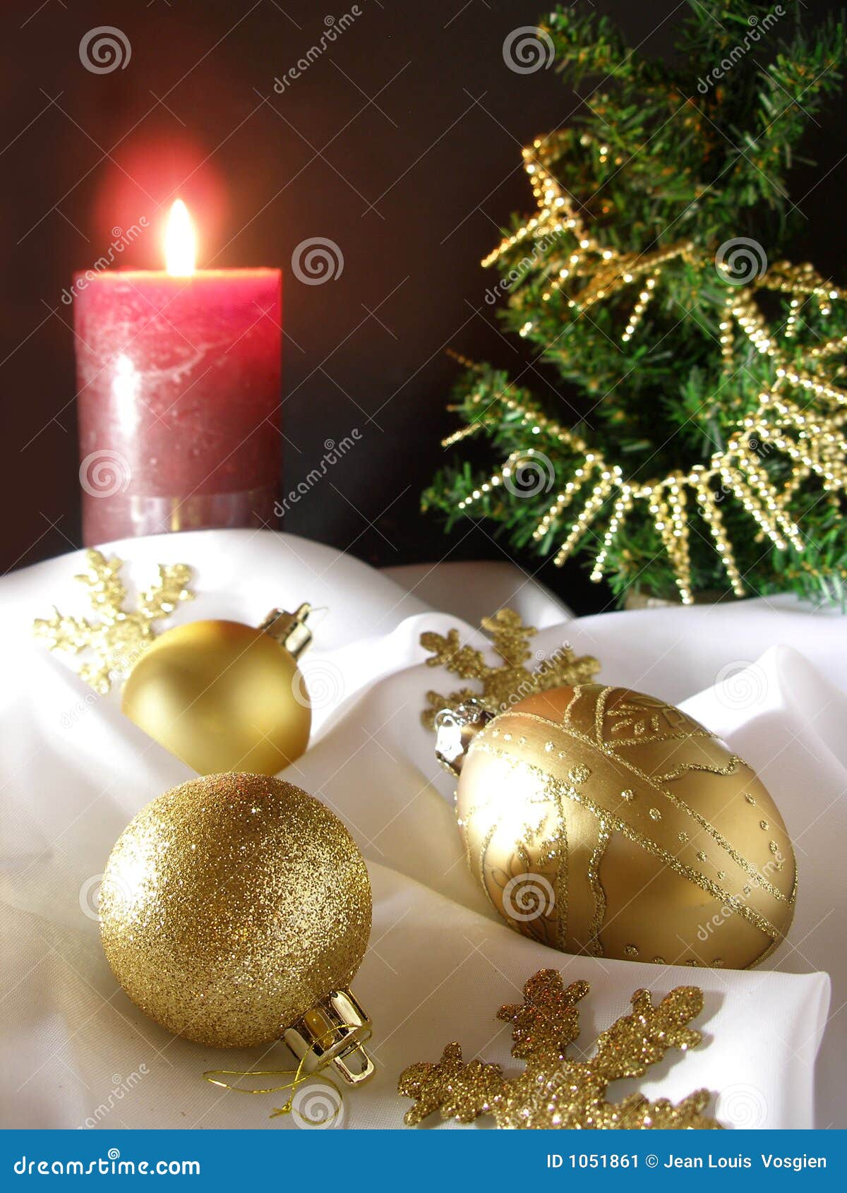 Decoração Do Natal Com árvore De Pinho Imagem de Stock - Imagem de ...
