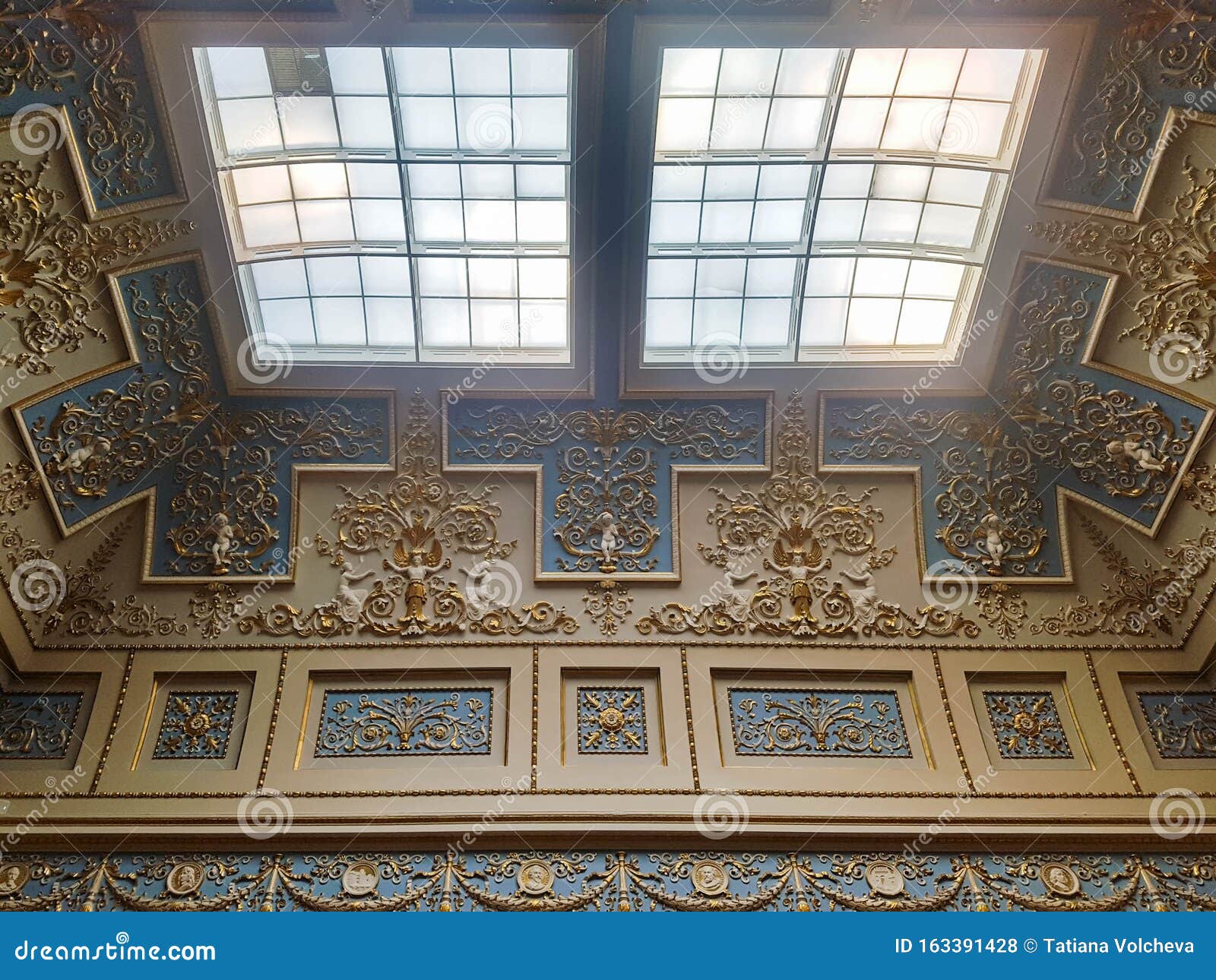 Decorated Ceiling of the Central Hall in the State Hermitage Museum ...