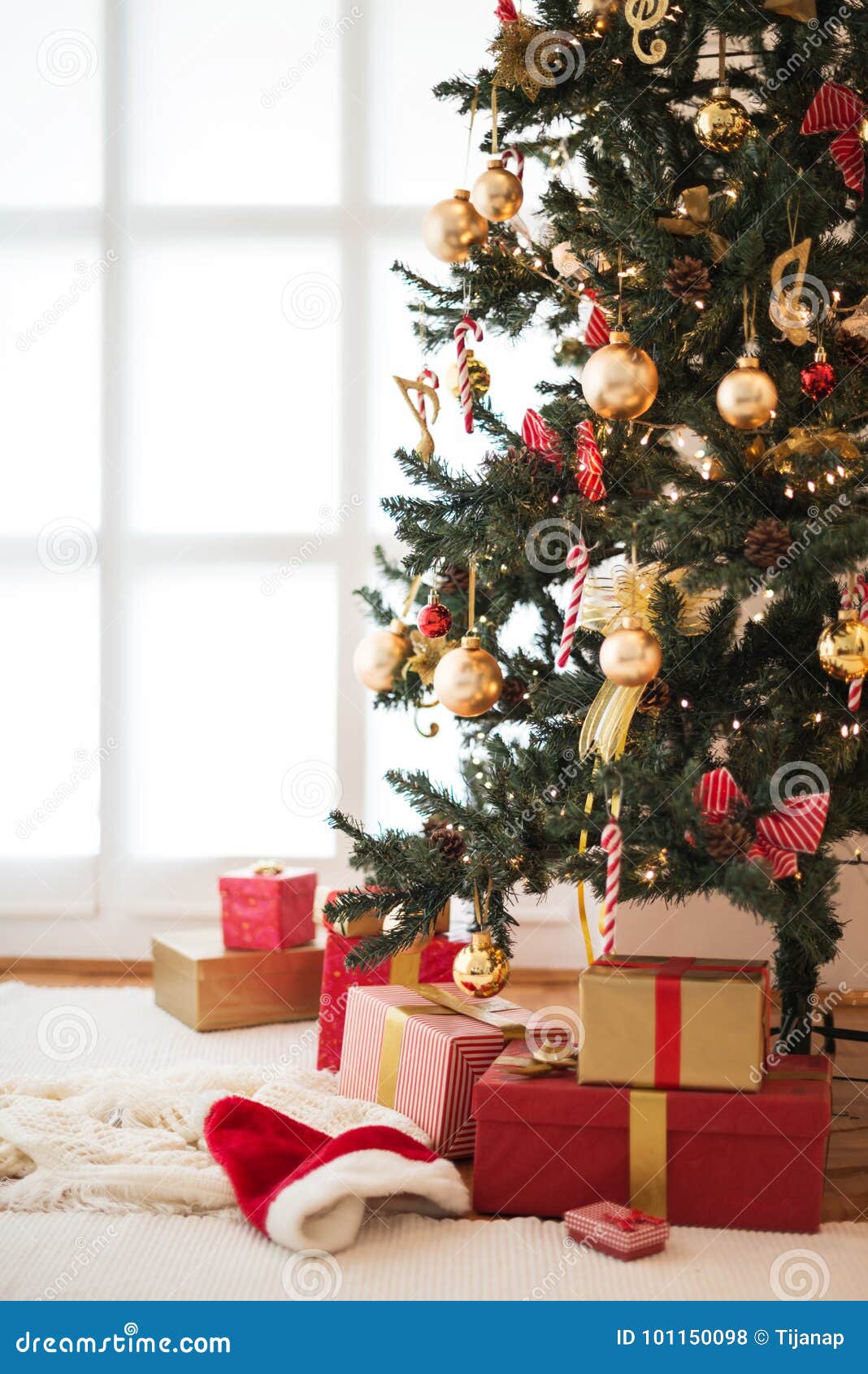 Decorated Christmas Tree and Presents Stock Photo - Image of xmas ...