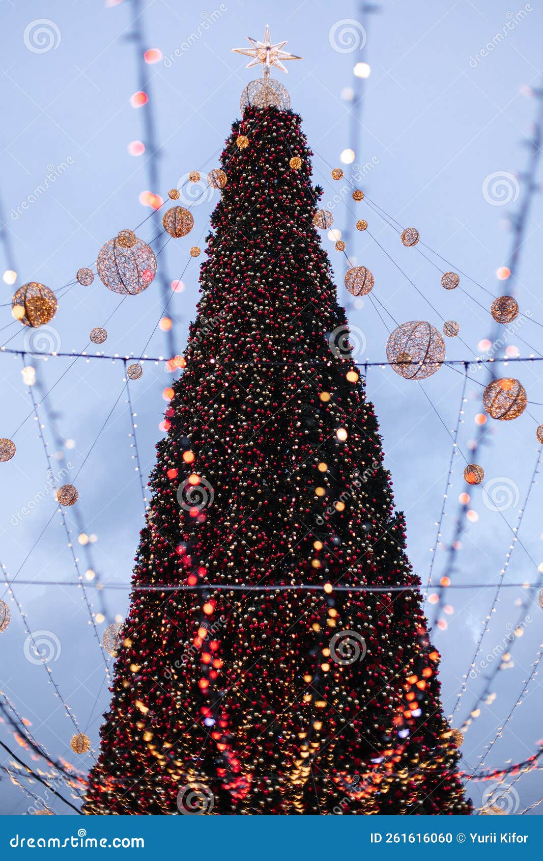 Decorated Christmas Tree with Red Balls and Garlands Stock Photo ...