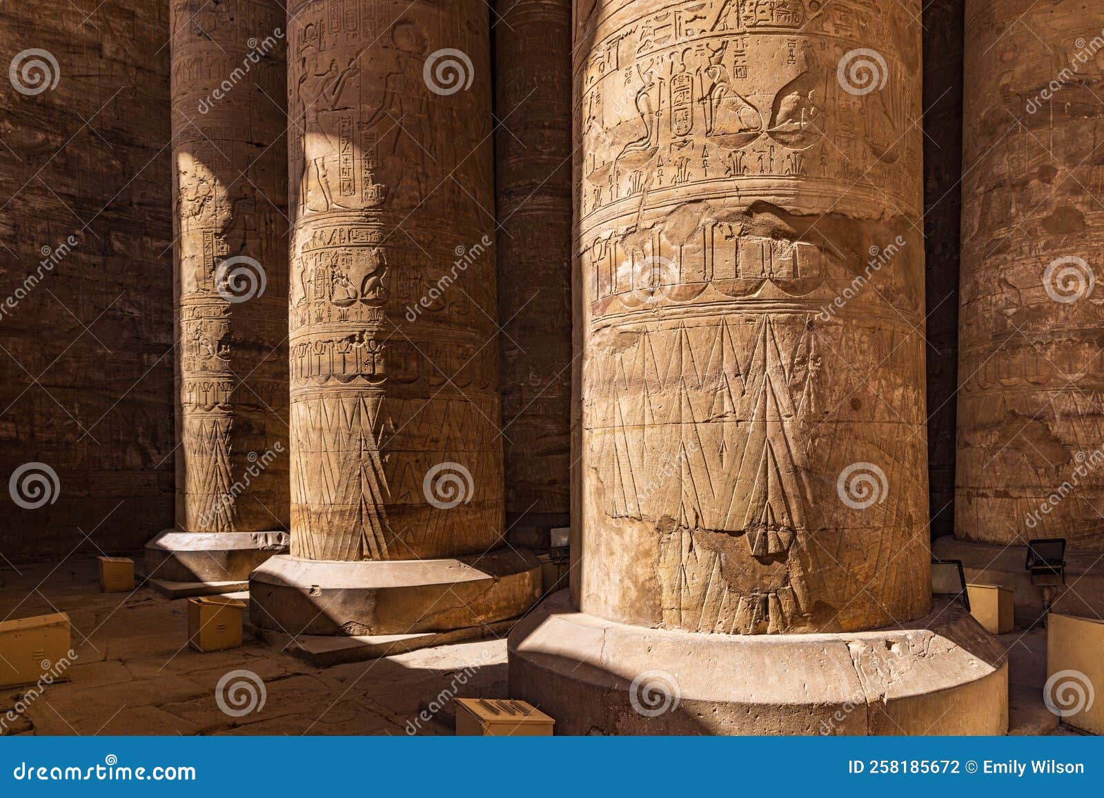 Decorated Columns in the Temple of Horus at Edfu Stock Photo - Image of ...
