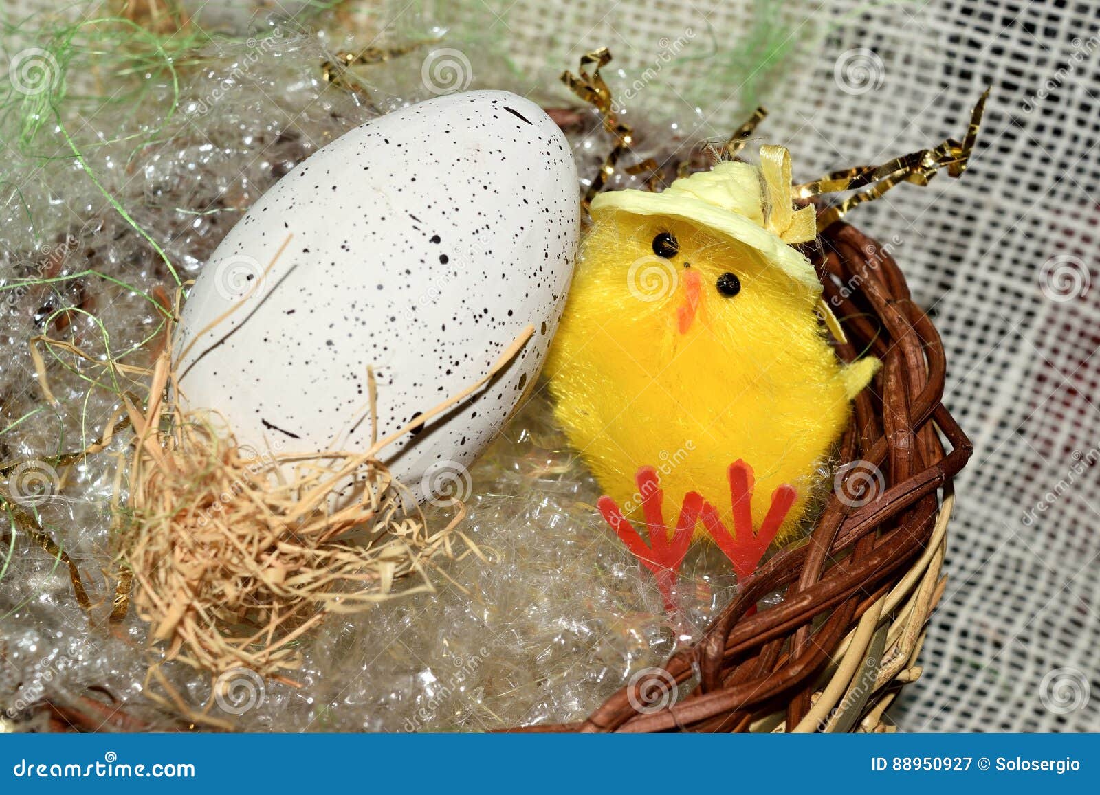 Decorated egg with chick stock image. Image of hatched - 88950927
