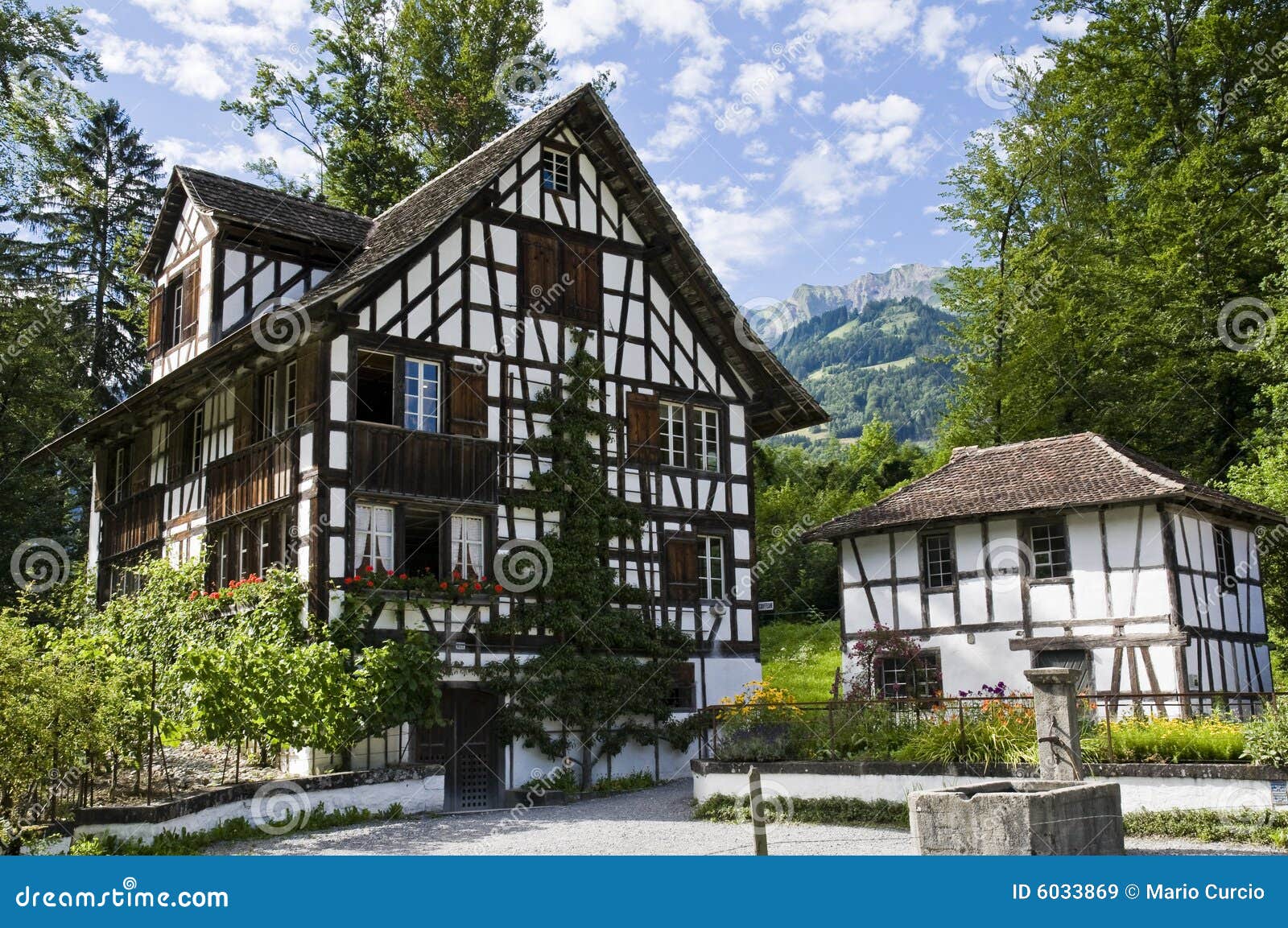 Decorated Swiss House Royalty Free Stock Images - Image: 6033869