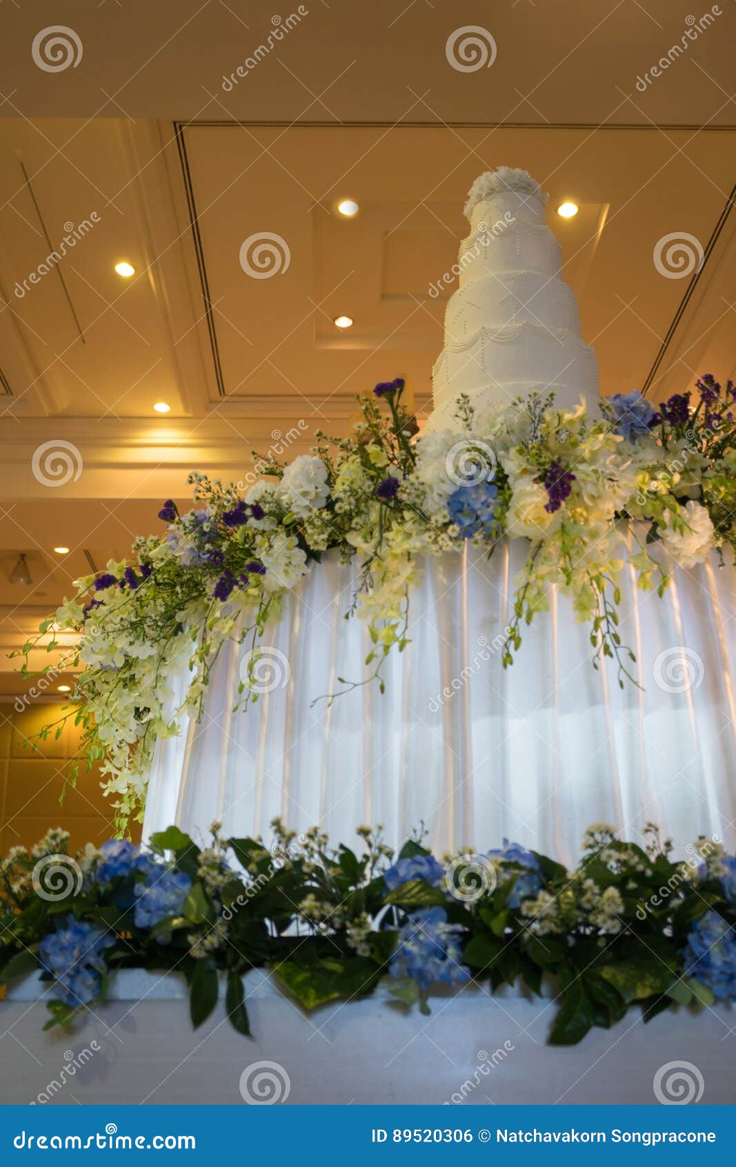 Decorated Wedding Cake in Luxury Ballroom Stock Photo - Image of layer ...