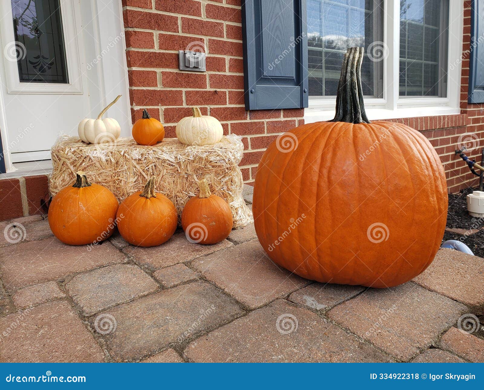 Decorating Your Doorstep for the Fall Holidays of Halloween and ...
