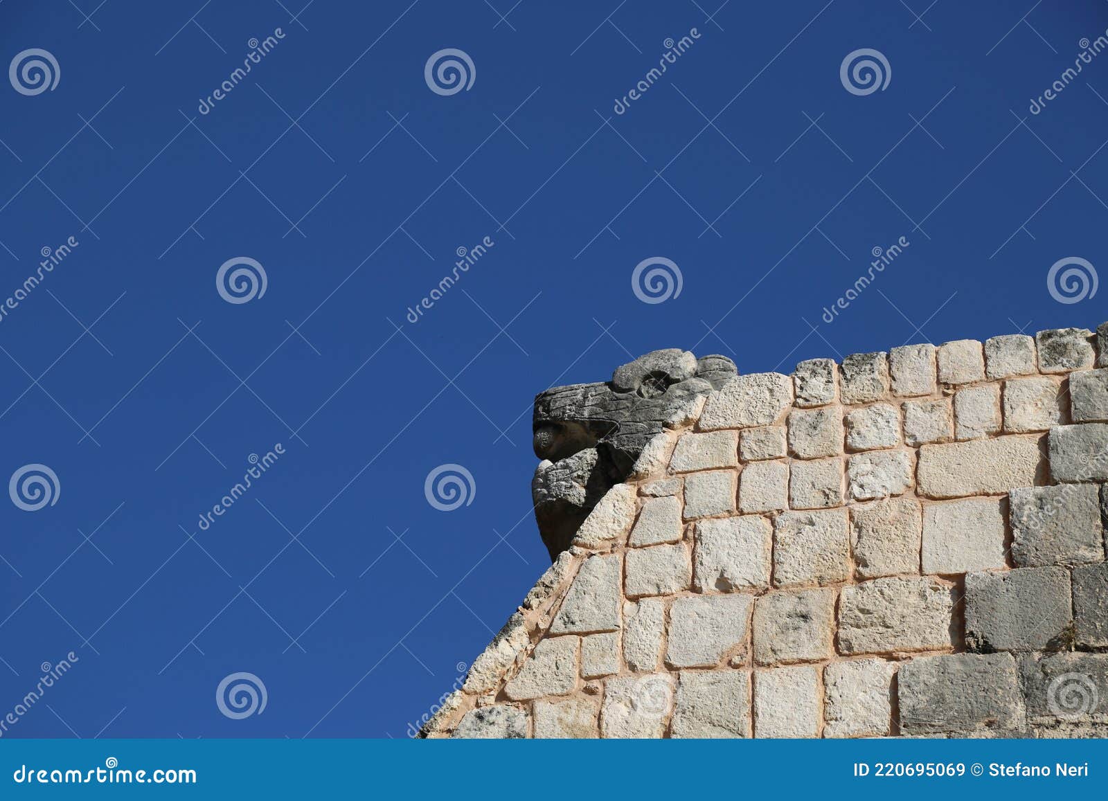 Decoration of One of the Buildings in Chichen Itza Stock Image - Image ...