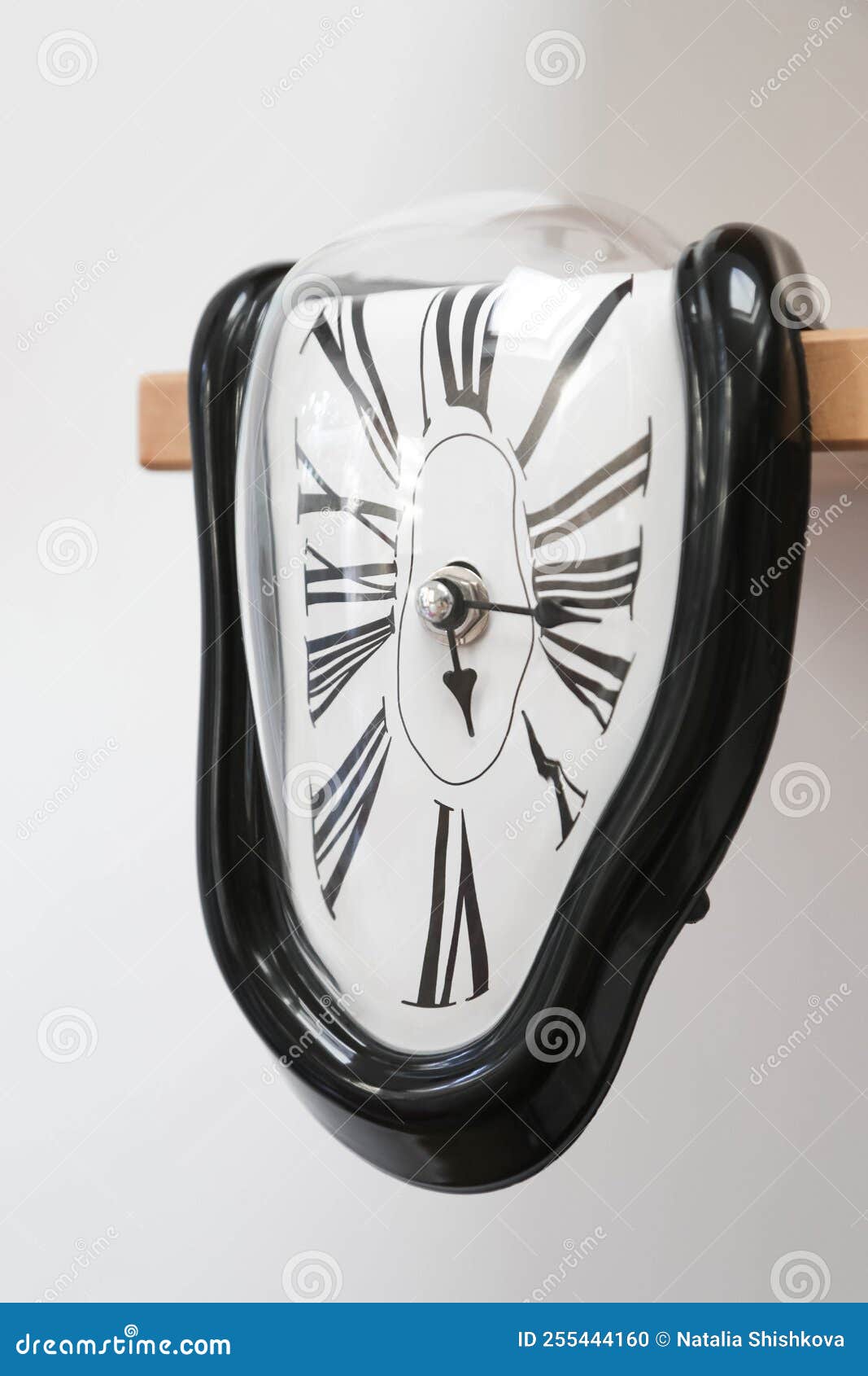 Decorative Clocks Drain Off the Shelf. the Clock is a Symbol of the ...