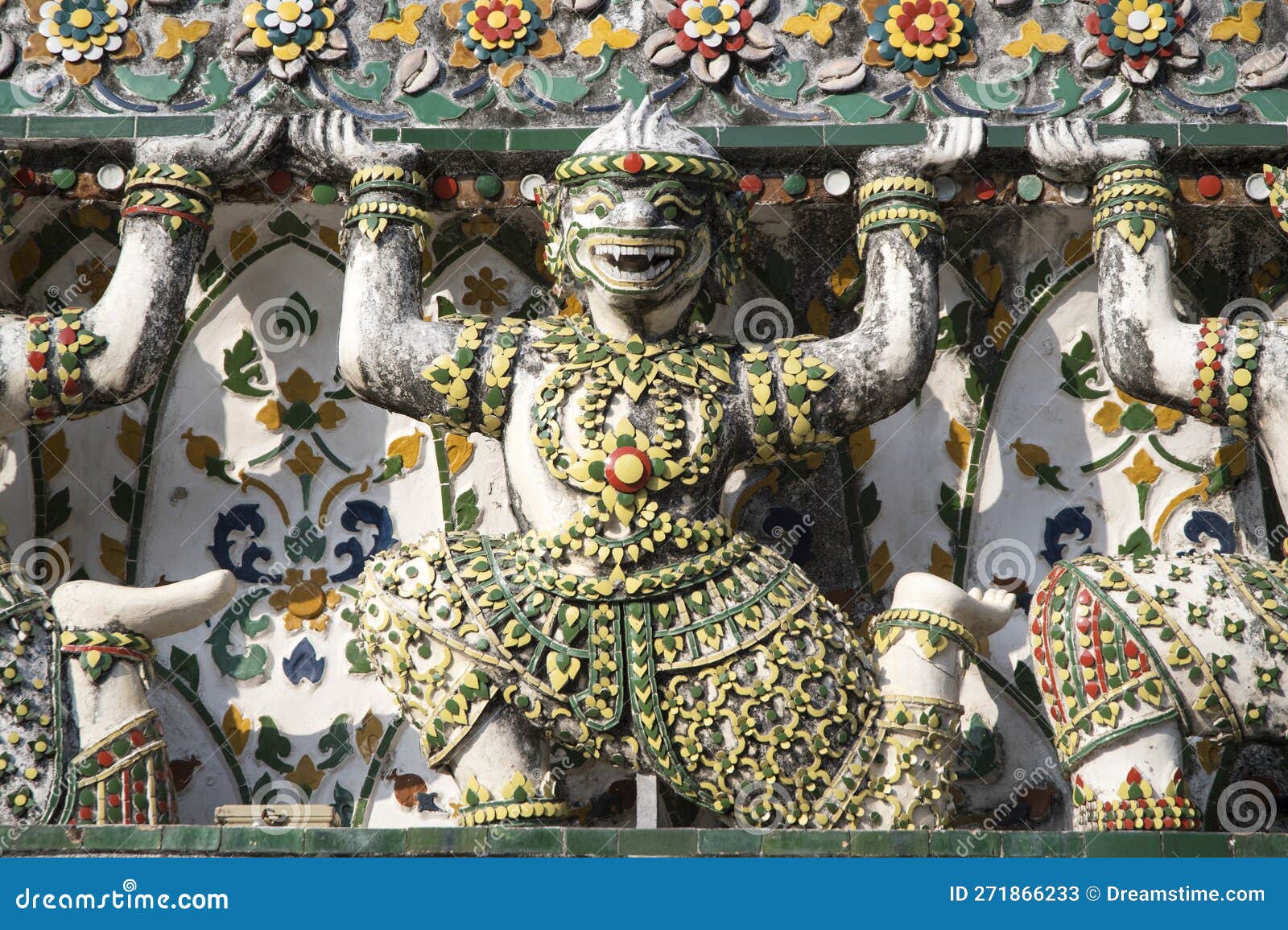 Decorative Elements On Facade Of Wat Arun, Temple Of Dawn In Bangkok ...