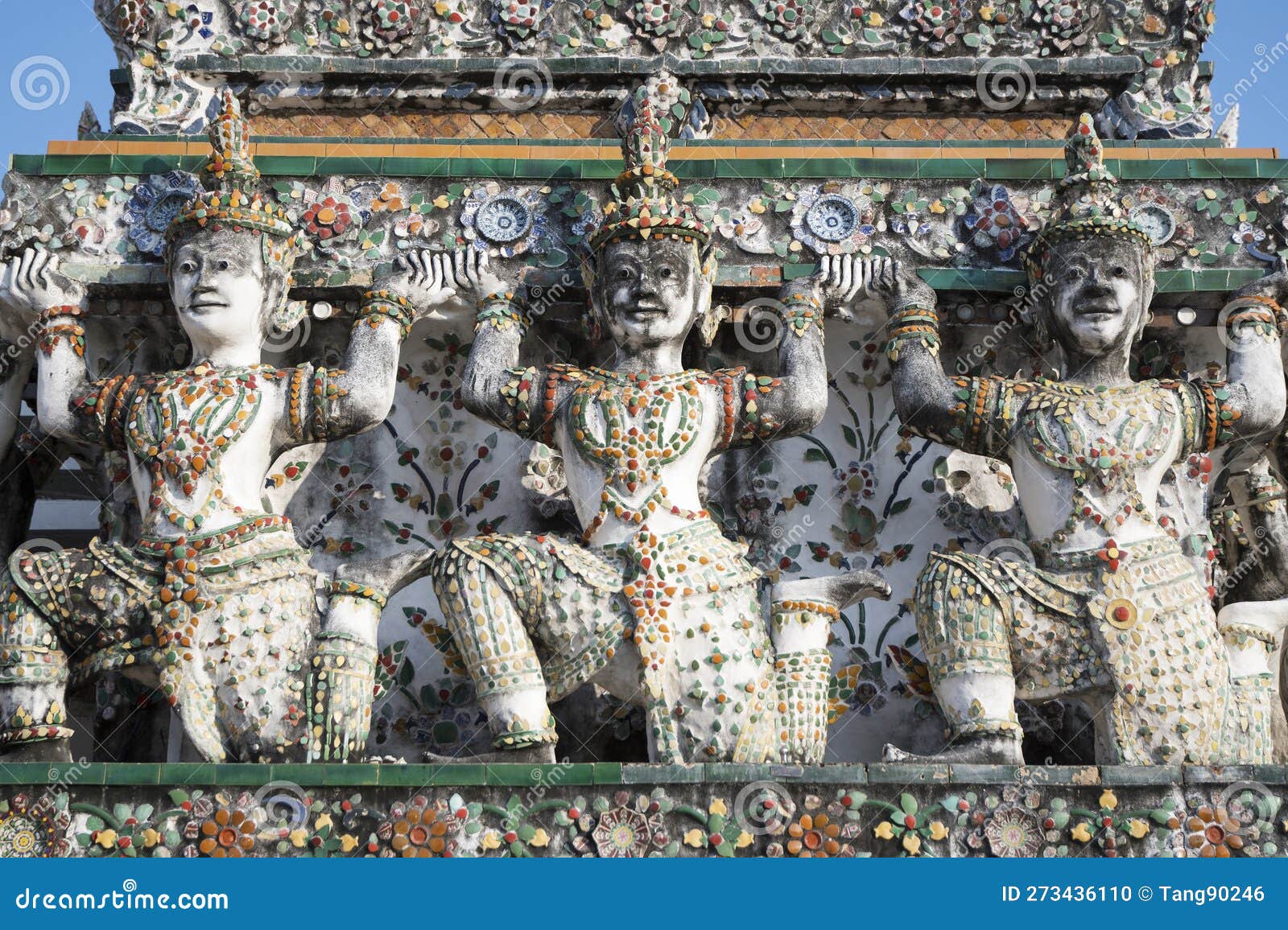 Decorative Elements on Facade of Wat Arun, Temple of Dawn in Bangkok ...