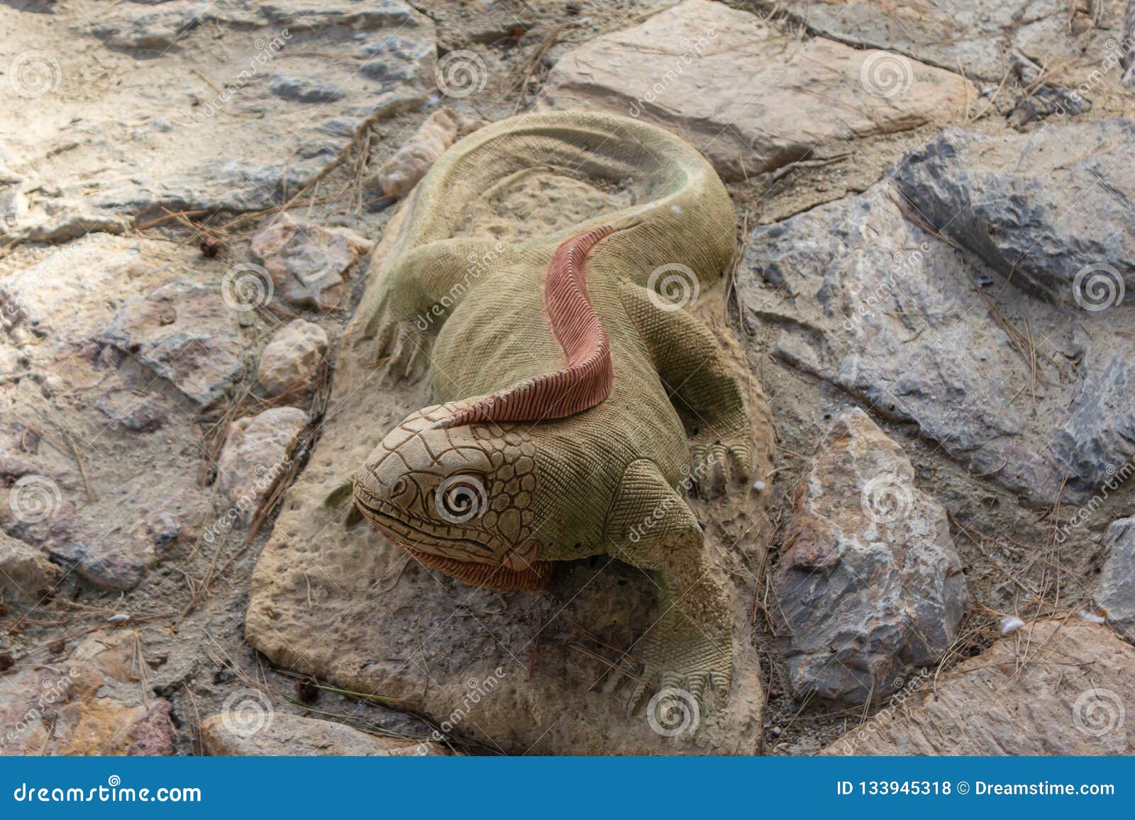 Decorative lizard on stone stock photo. Image of salamander - 133945318