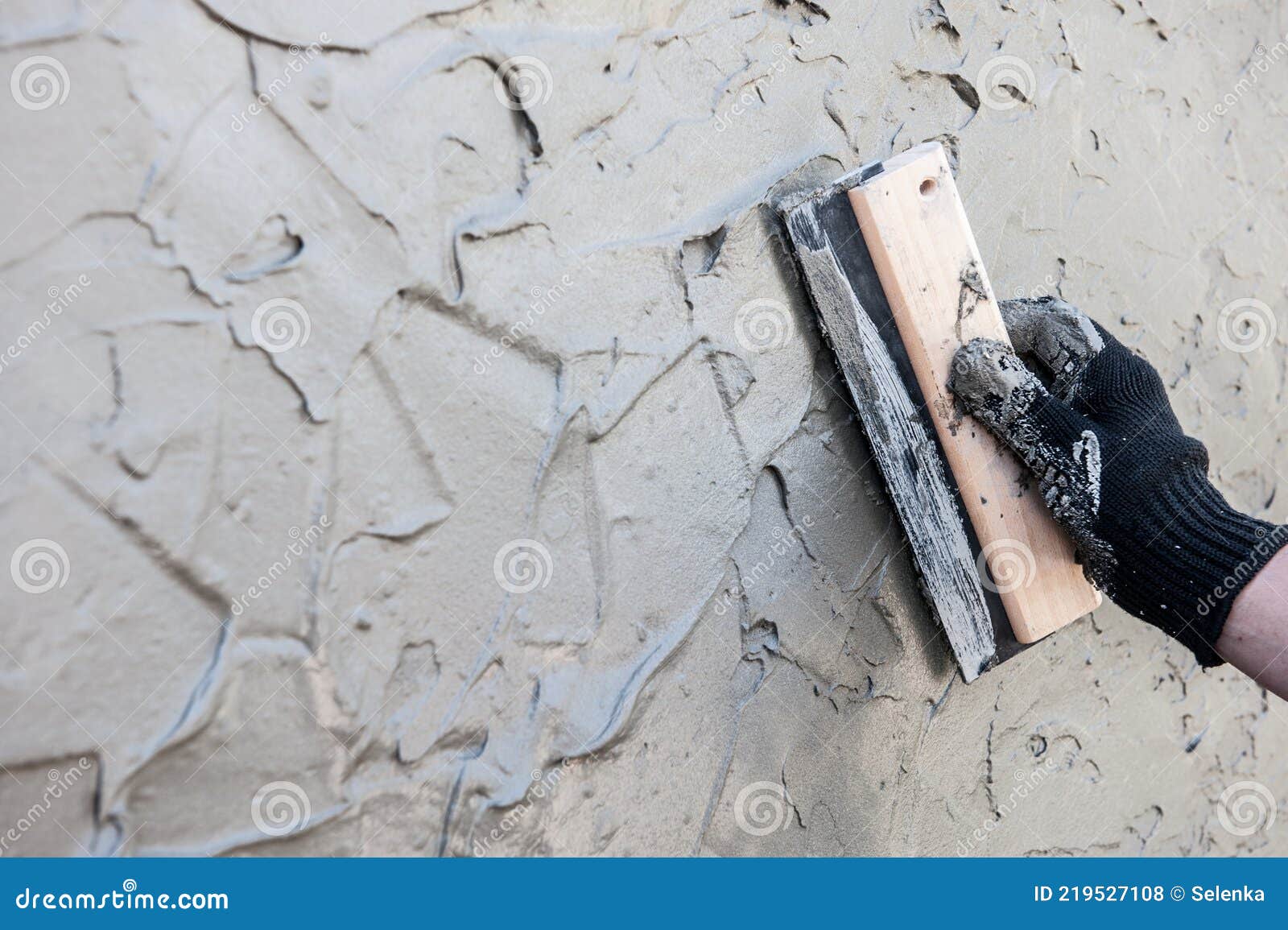 Decorative Plaster Coating, Master Makes the Texture of Venetian ...