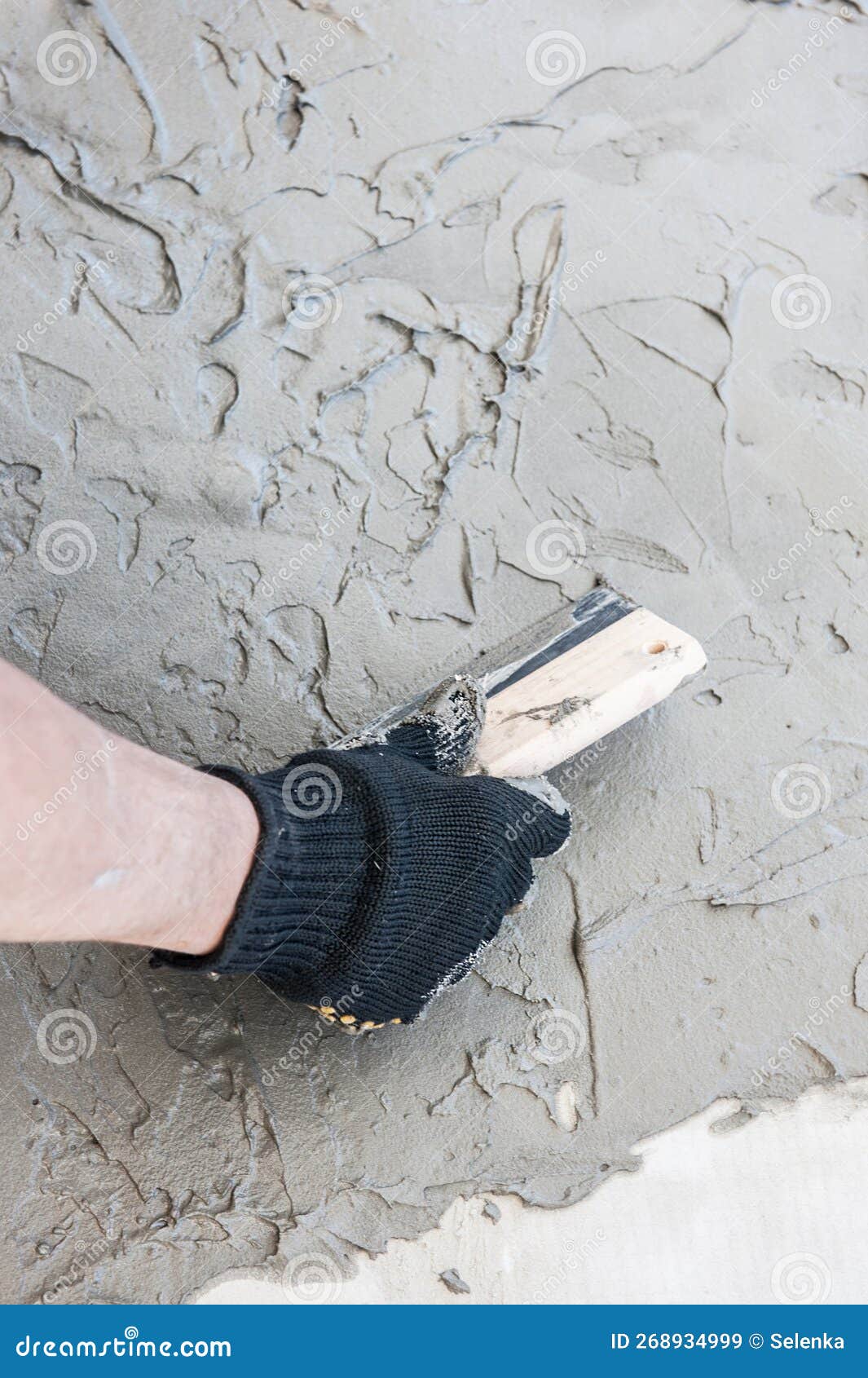 Decorative Plaster Coating, Master Making the Texture of Venetian ...