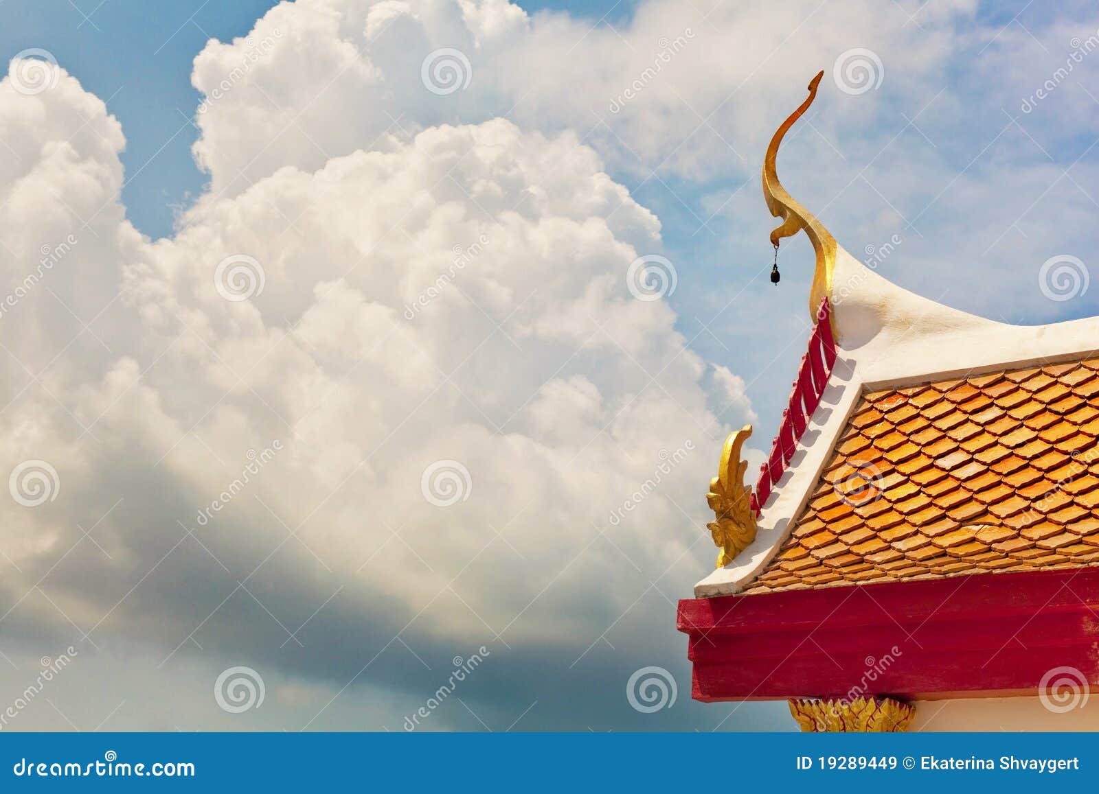 Decorative temple rooftop stock image. Image of colors - 19289449